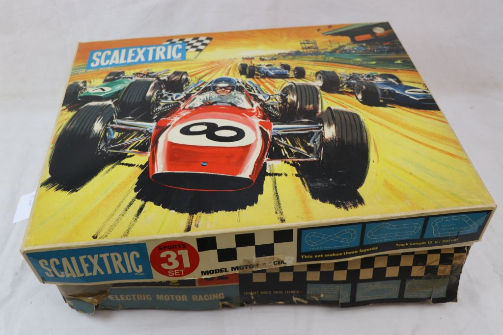 Scalextric - two vintage boxed sets, Sports Set 31 & Set 32, both ...