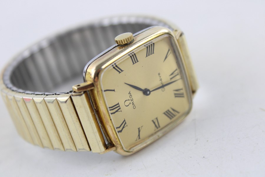 Vintage gents Omega Geneve gold tone square cased wristwatchwith Omega ...