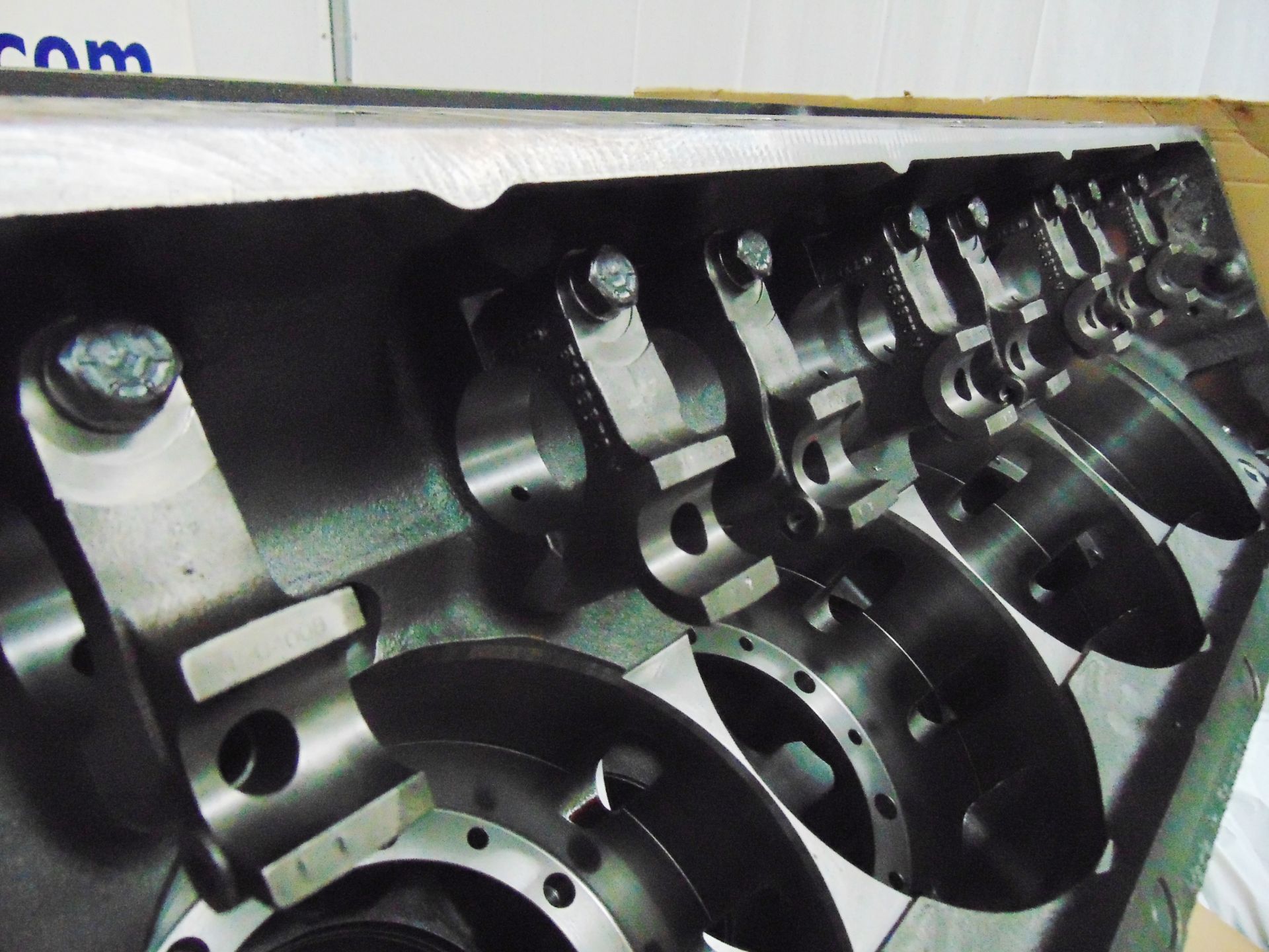 You are bidding on a Brand New & Unused Detroit Diesel V8 20V149 New ...