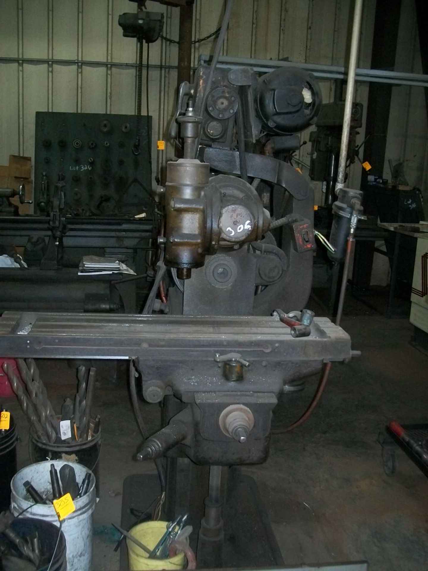 ROCKFORD MILLING MACHINE