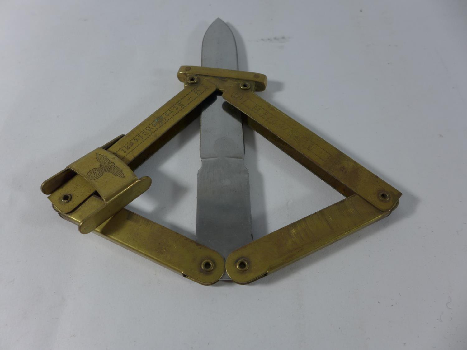 A GERMAN S.S BUTTERFLY KNIFE, 11 CM BLADE