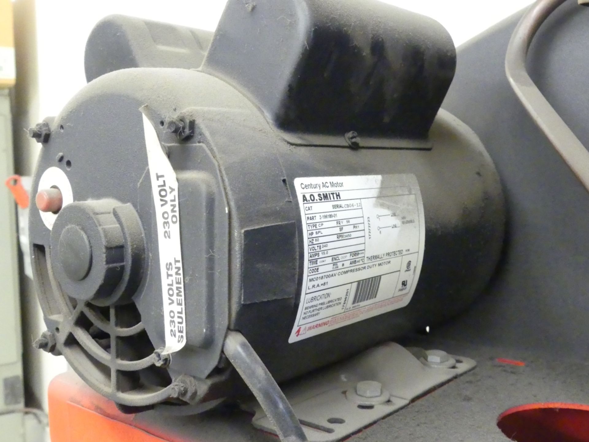 Husky Pro model VH631400AJ air compressor w/ 3.2 H.P. motor, 60 gallons
