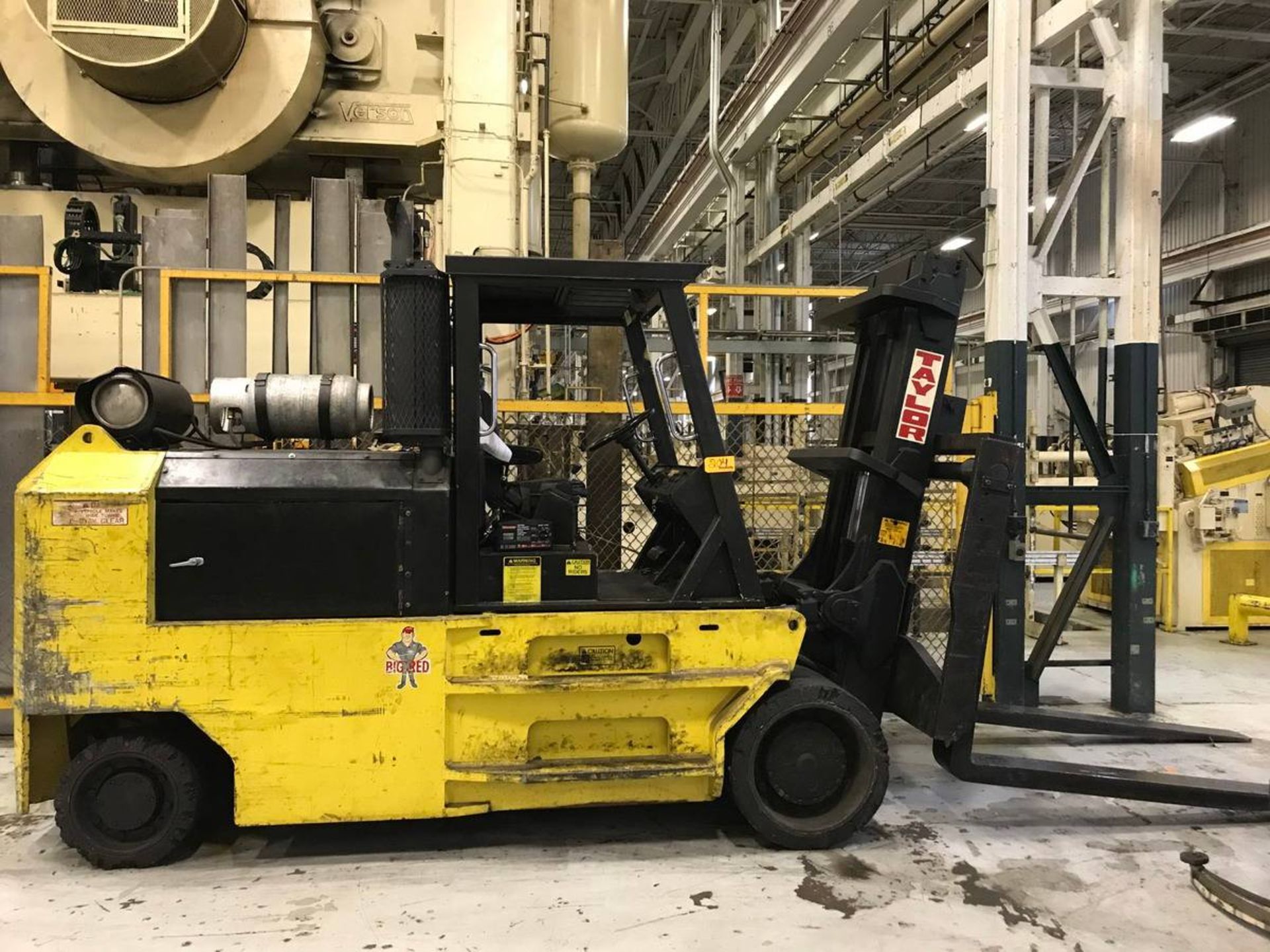 Taylor TC-400L Forklift 40000 Capacity, 5640 Hours, Total Weight 50300 ...