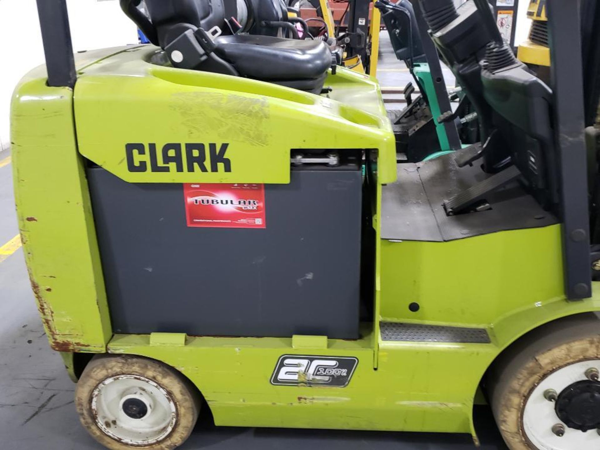 4800lb Clark electric forklift model ECX25. 3 stage 189 inch lift ...