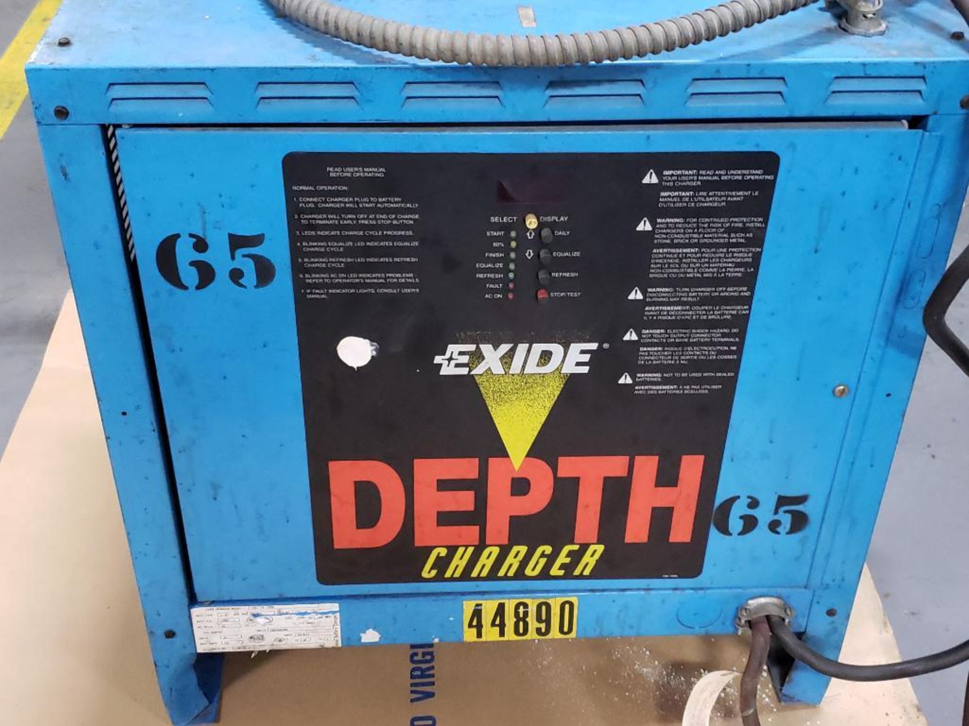 4800lb Clark electric forklift model ECX25. 3 stage 189 inch lift ...