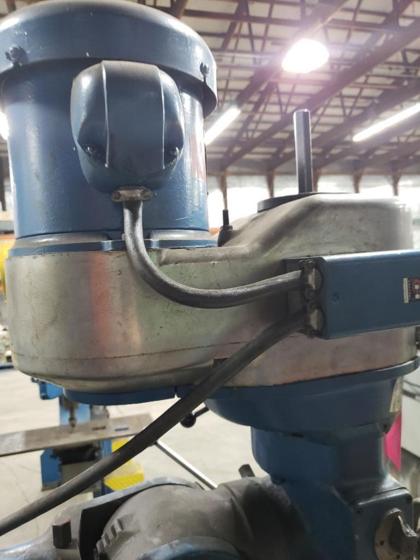 Bridgeport Series I mill. 2hp, adjustable spindle speed. Serial number ...