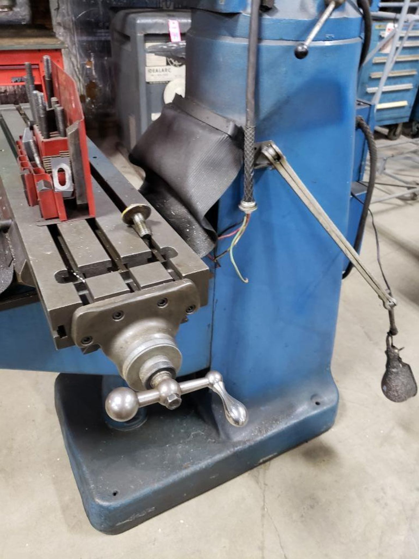 Bridgeport Series I mill. 2hp, adjustable spindle speed. Serial number ...