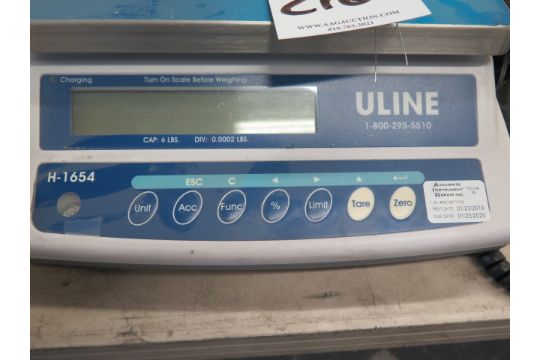 { Group of lots: 215, 216 } Uline H-1654 6 Lb Cap Digital Scale