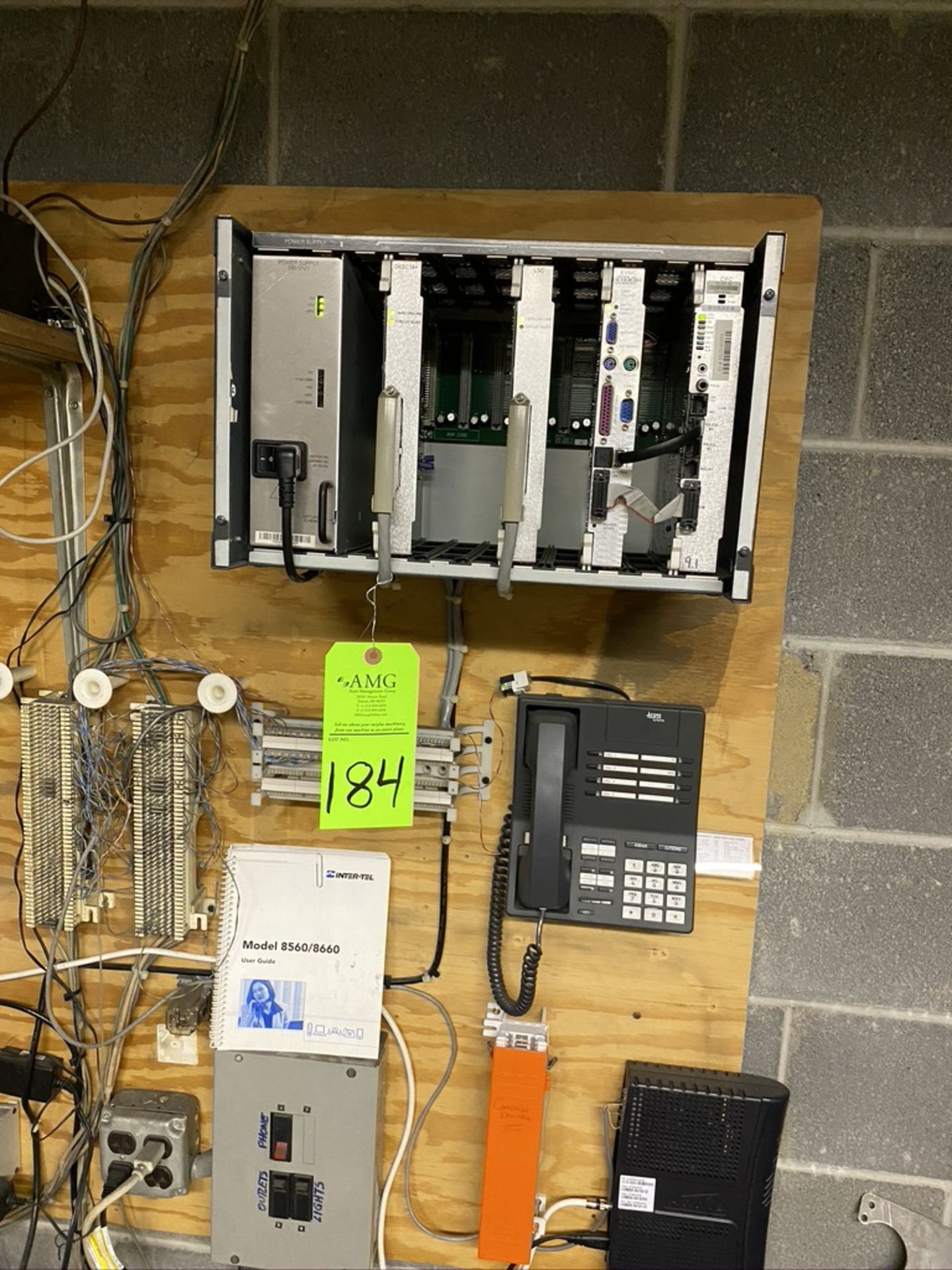 WHole plant phone system,complete with brains, Inter-tel model 8560/ ...