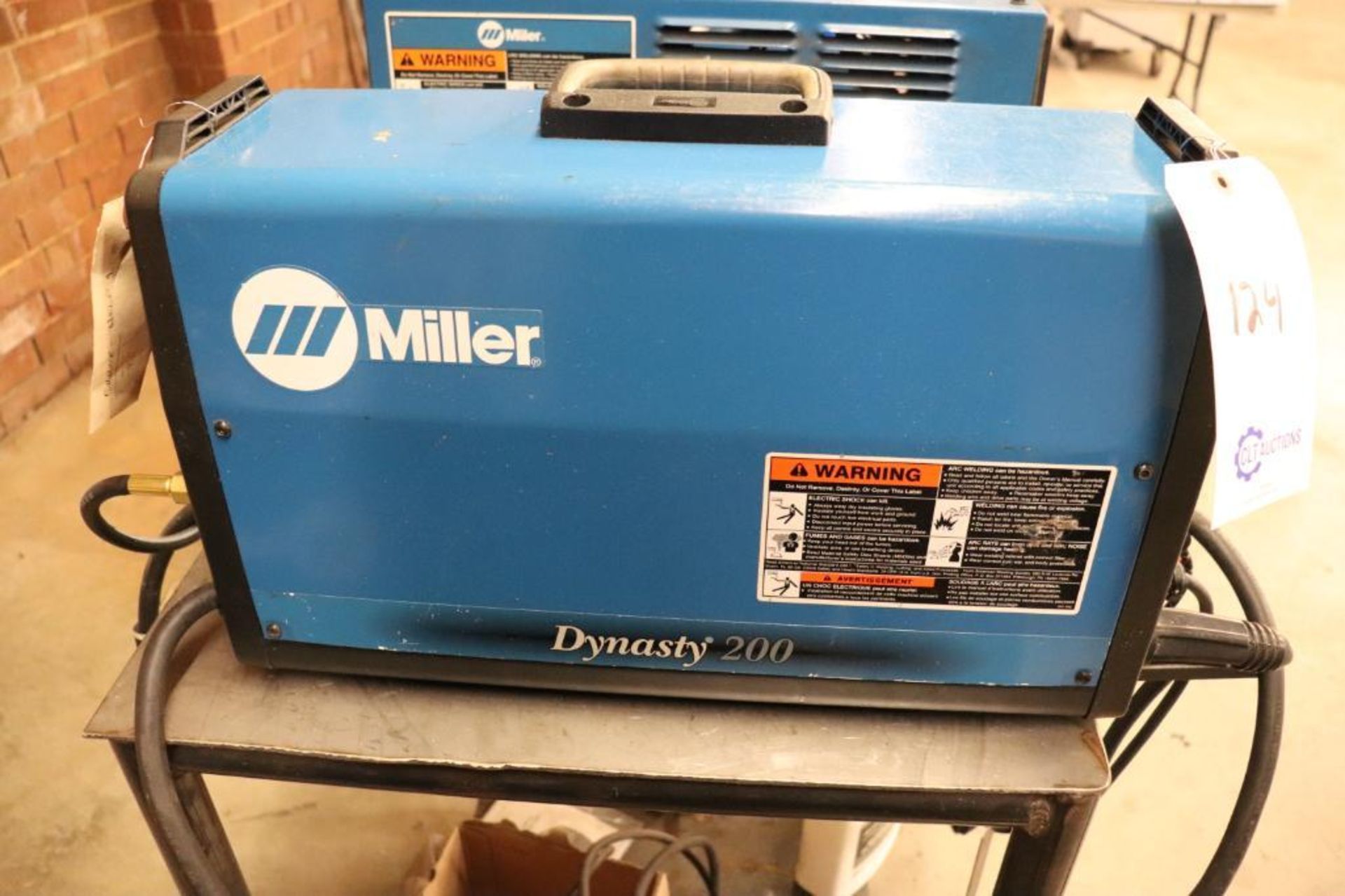 Miller Dynasty 200 TiG welder w/ Coolmate 3
