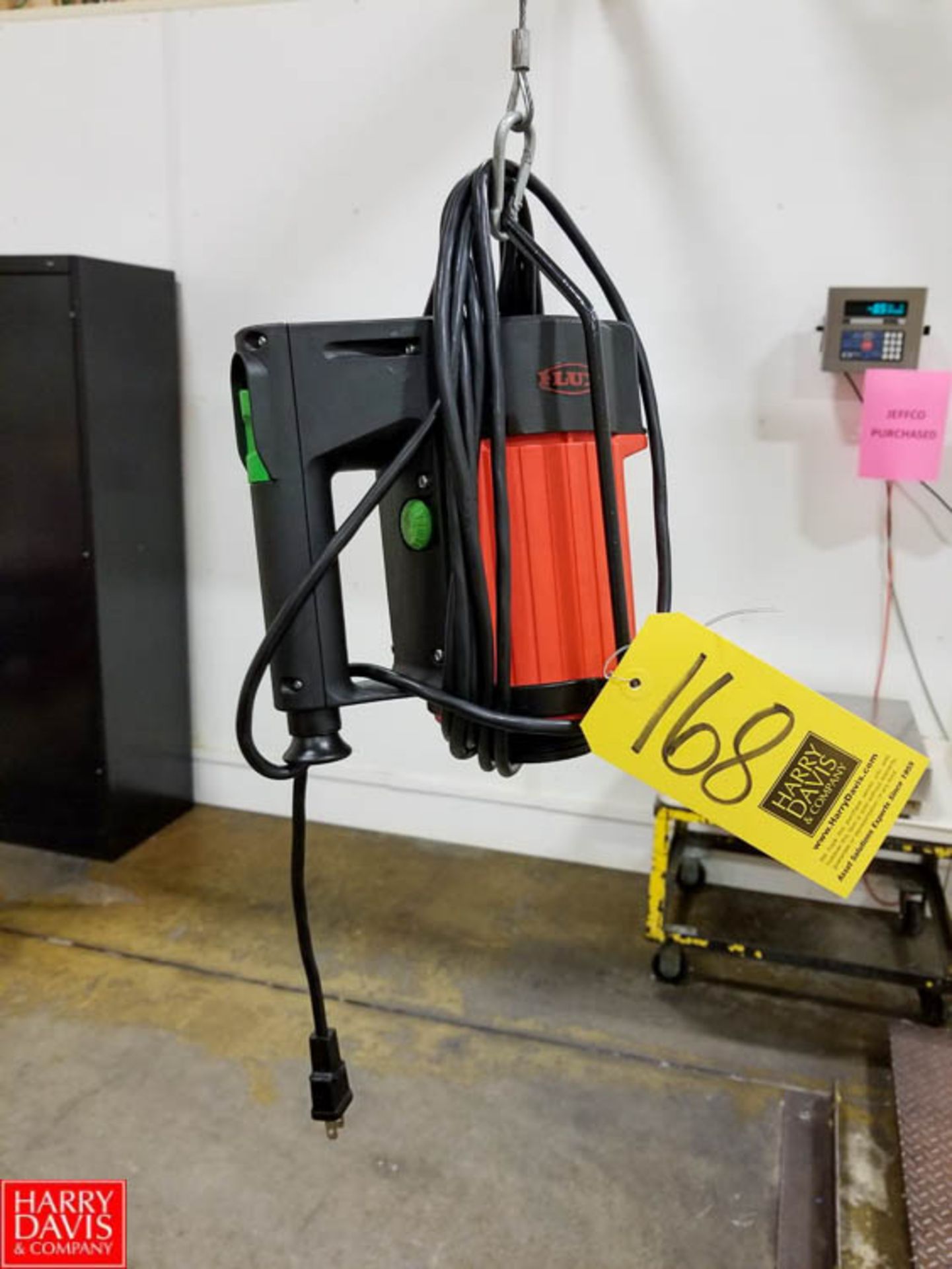 Flux Drum Pump with Hoist and 6' Track Model: F457 EL-UK SN: 45727322 ...