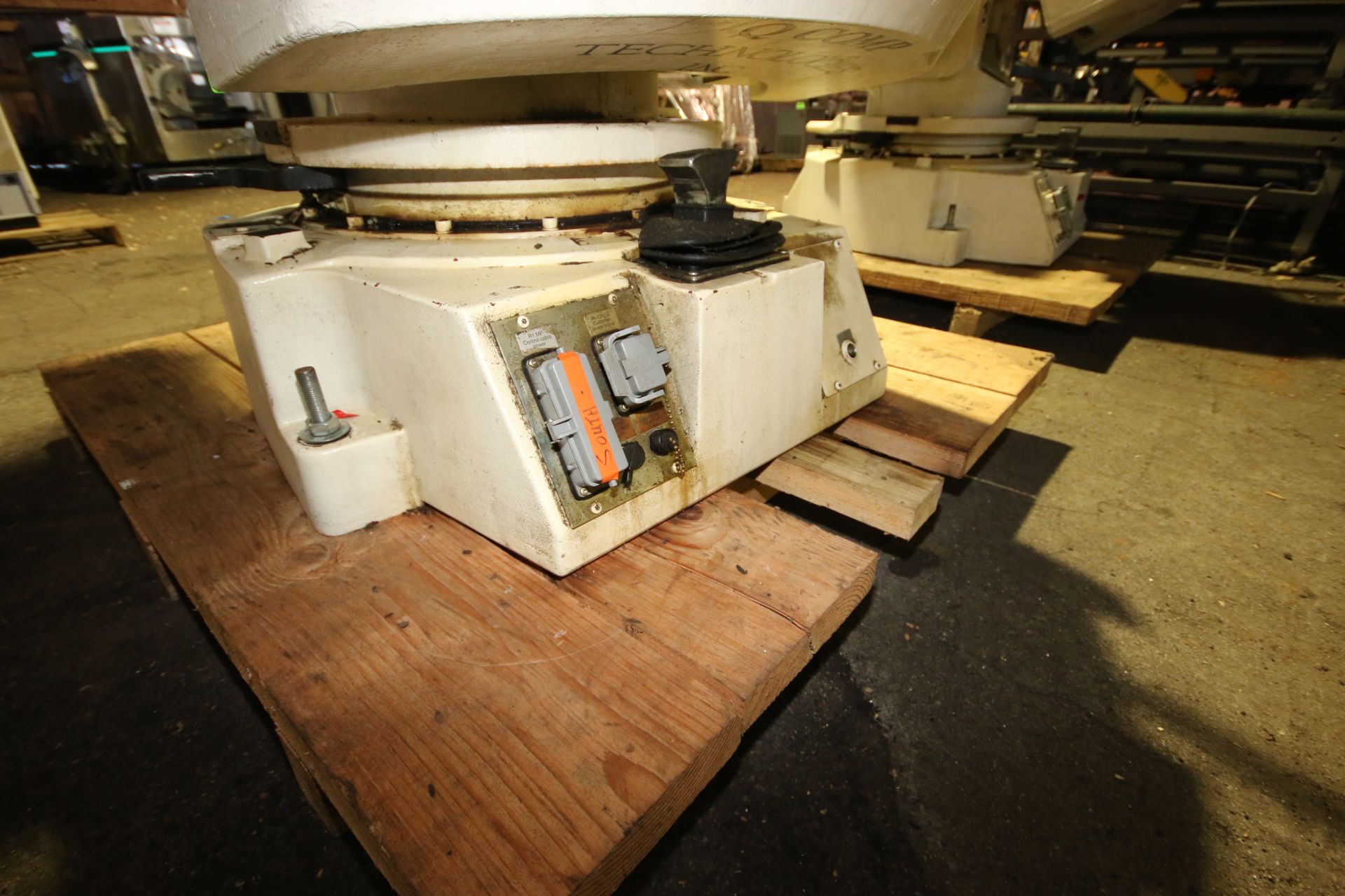 ABB Automation Technology FlexPalletizer, S/N 64Z-26004, Type: IRB 640 ...
