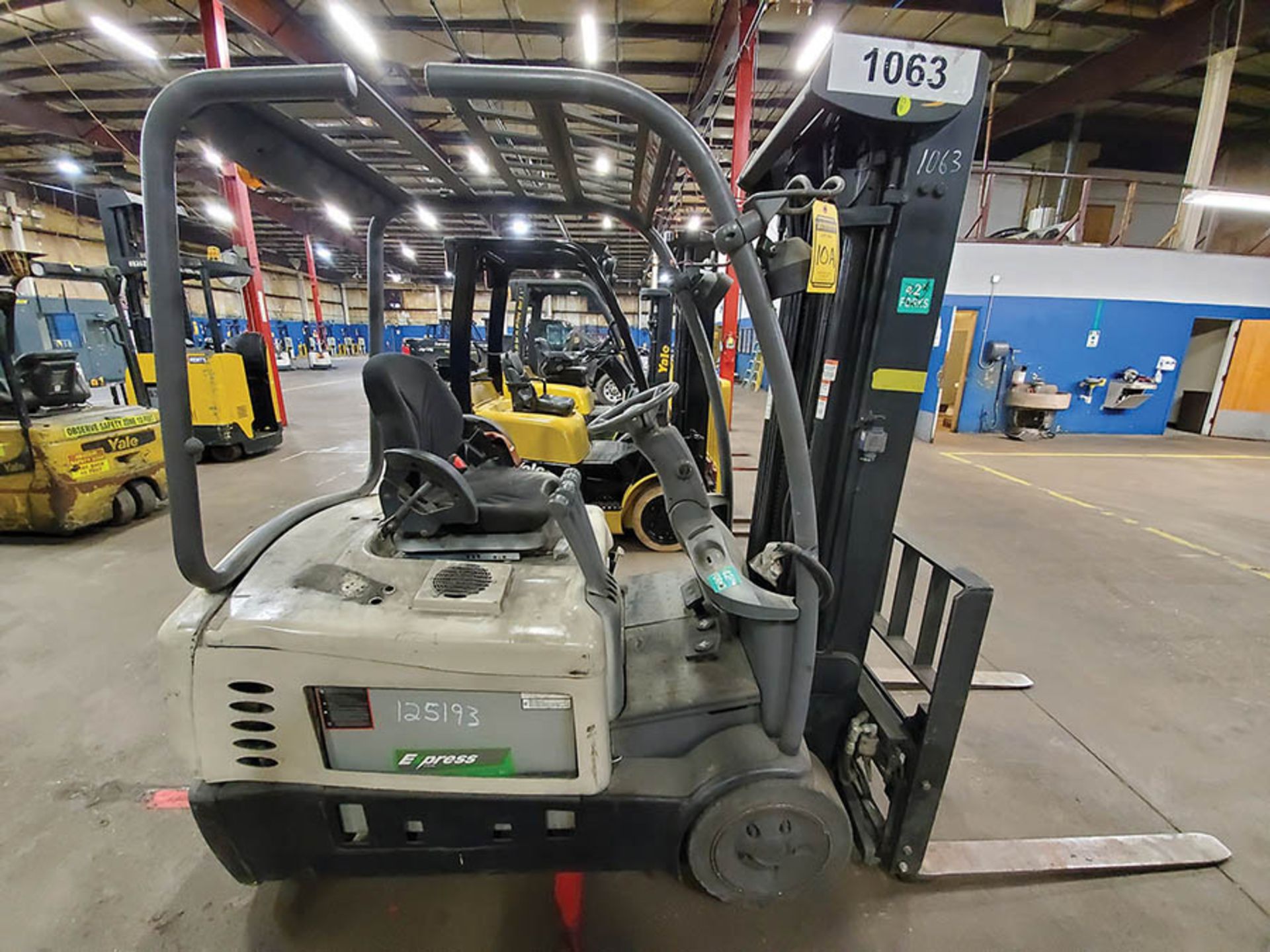 2011 CROWN 3,500 LB. 3-WHEEL FORKLIFT, MODEL: SC5200, S/N: 9A191933, 36 ...