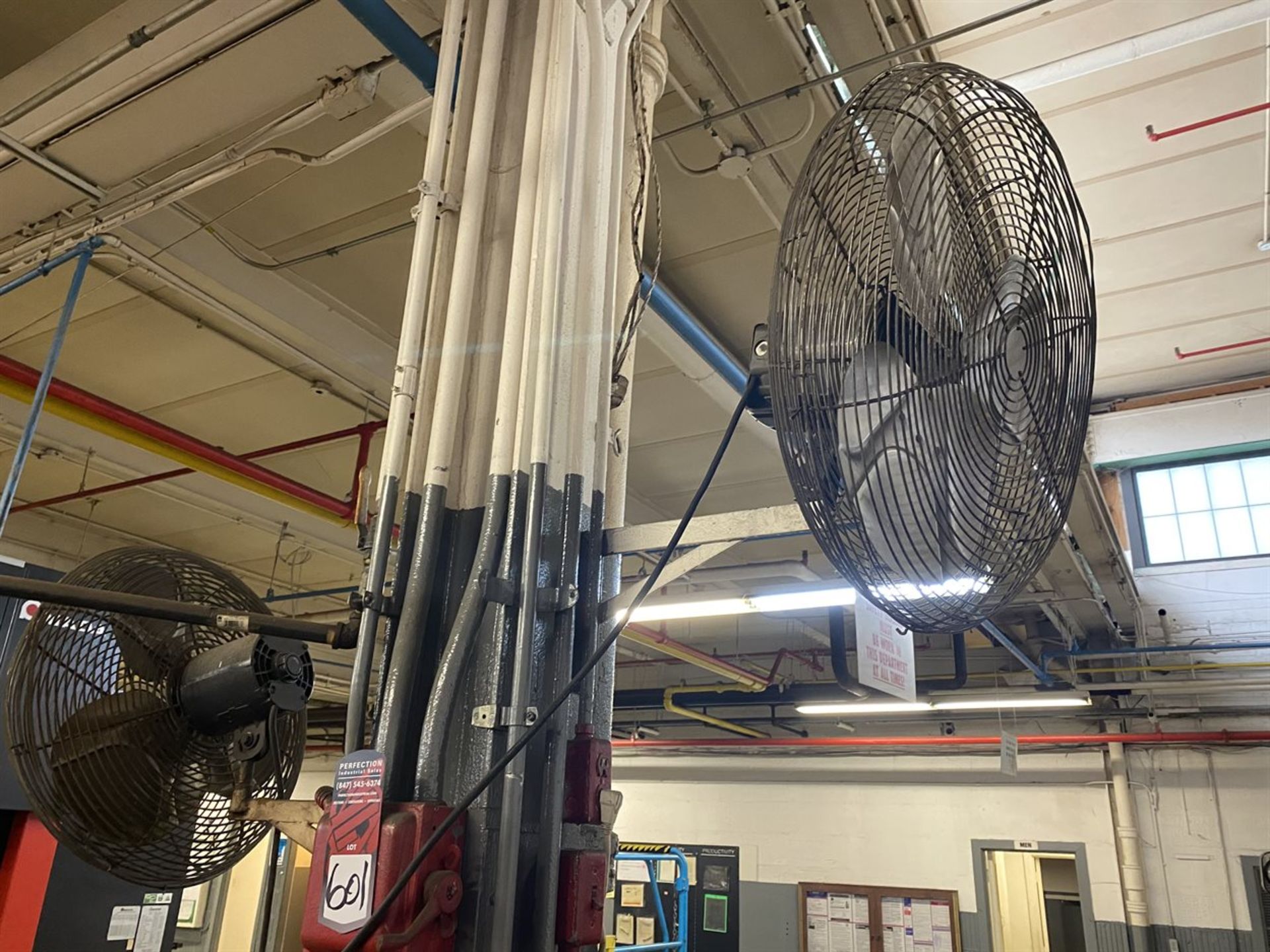 { Group of lots: 599, 600, 601, 602, 603, 604 } DAYTON Wall Mount Shop Fan