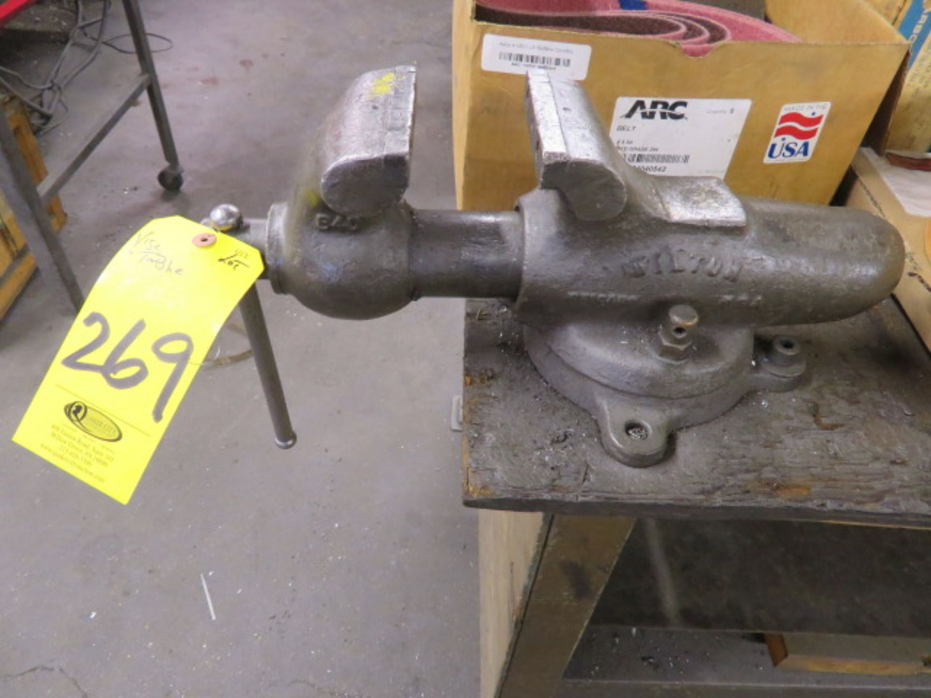 WILTON BENCH VISE W/BENCH
