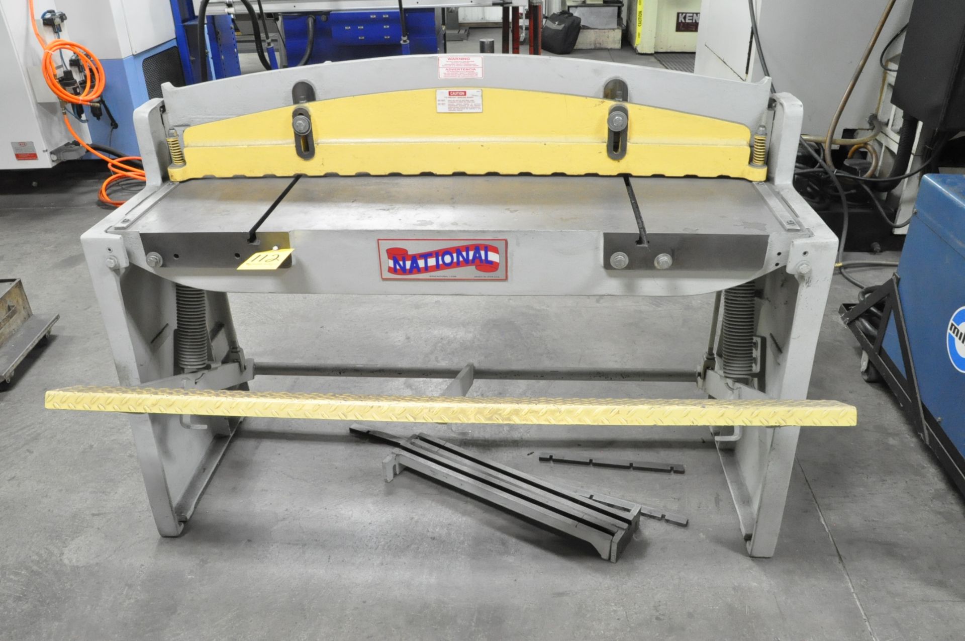 National Model N5216, 52" x 16-Gage Foot Operated Manual Shear, 2/n 186105