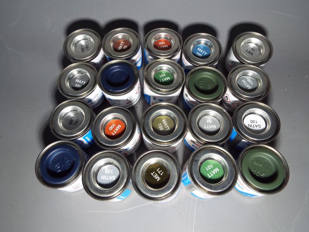 Twenty 14 ml pots of Humbrol enamel paint in various colours