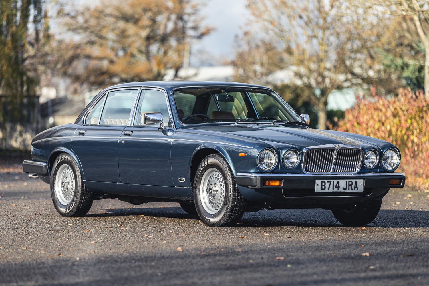 The good looks of the Srs III, Sovereign luxury spec, 4.2-litre six ...