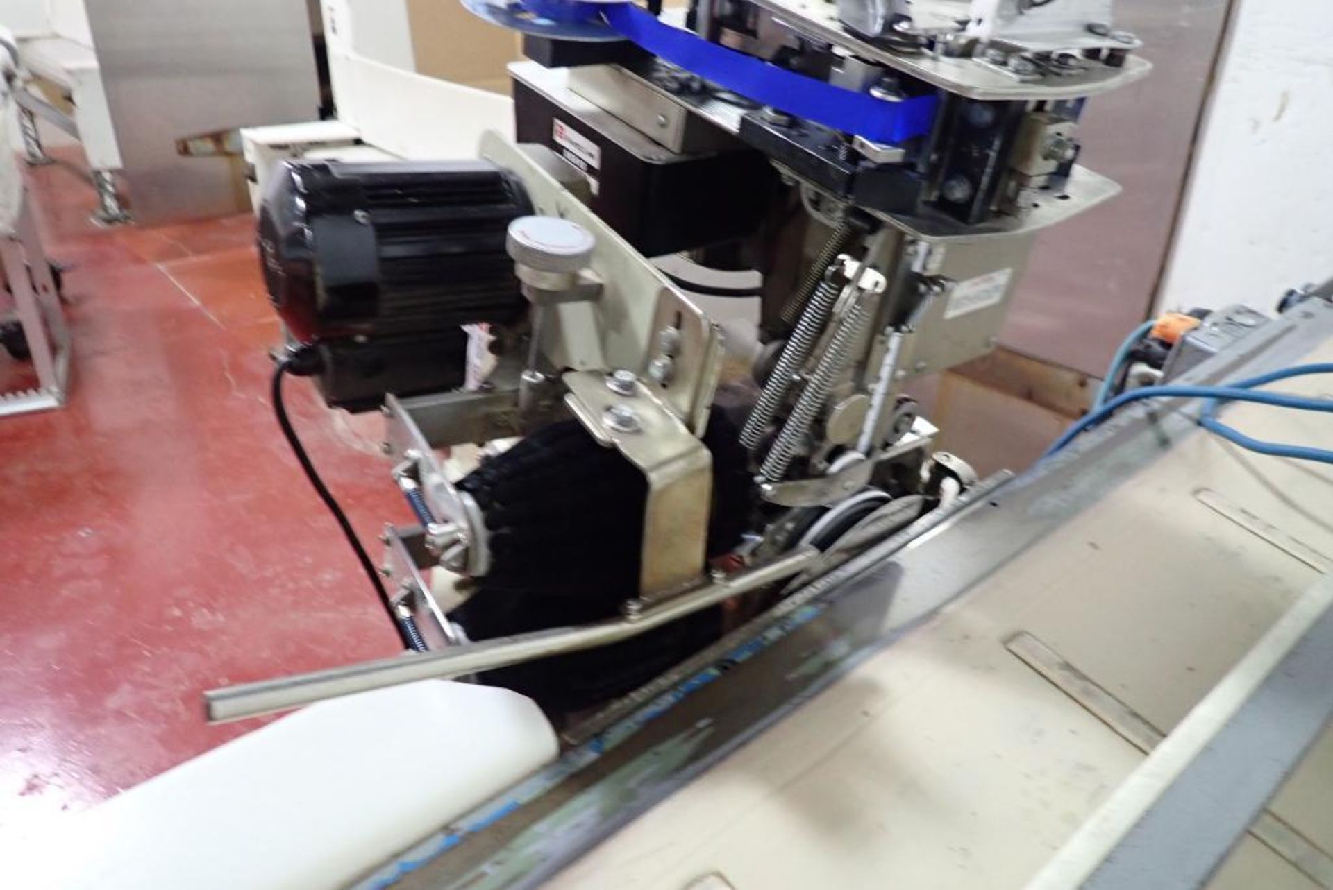 Kwik Lok automatic bag closer and conveyor, Kwik Lok bag closer, Type ...