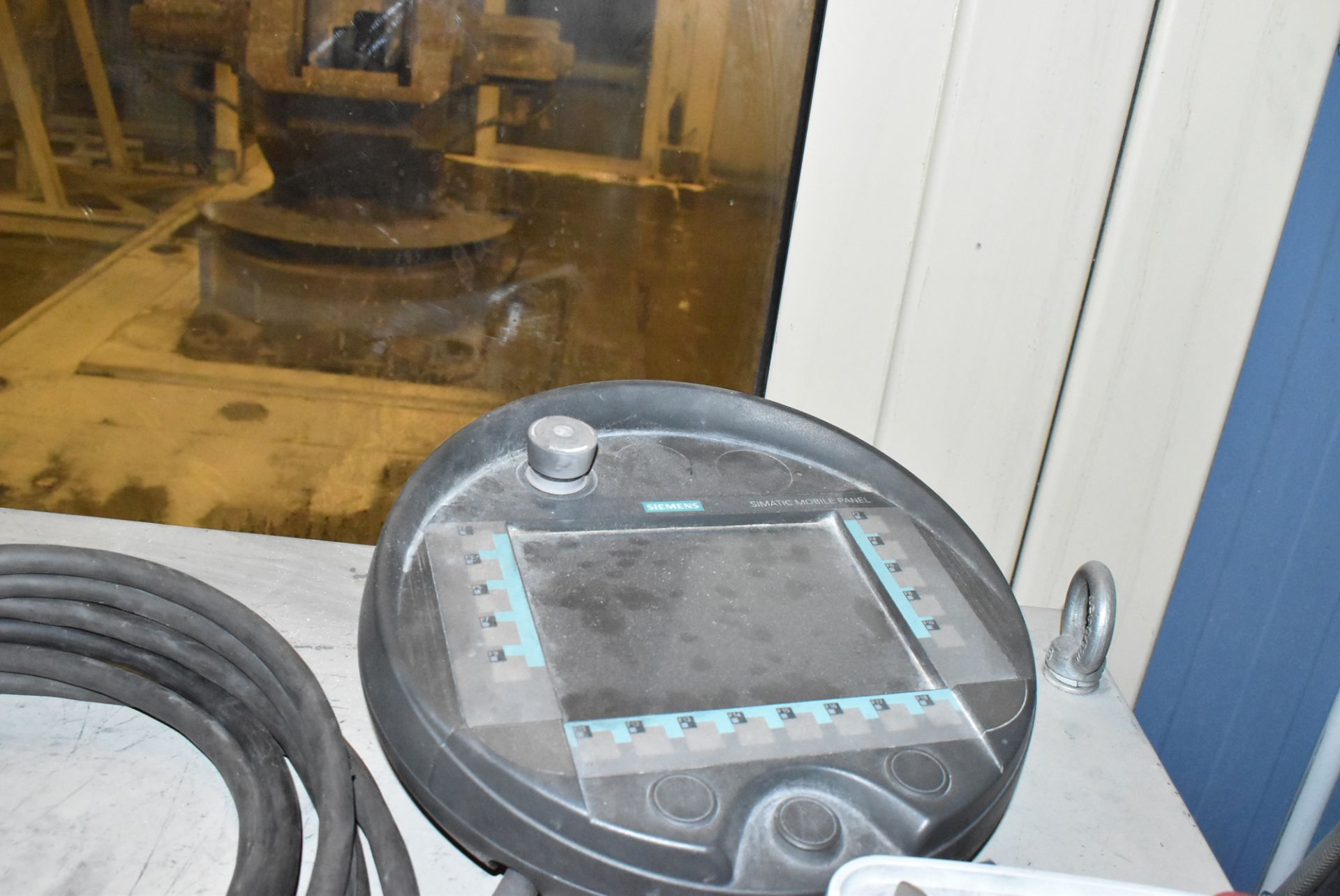 MOTOMAN (2010) DX100 6 AXIS ROBOT WITH MOTOMAN TEACH PENDANT, SIEMENS ...