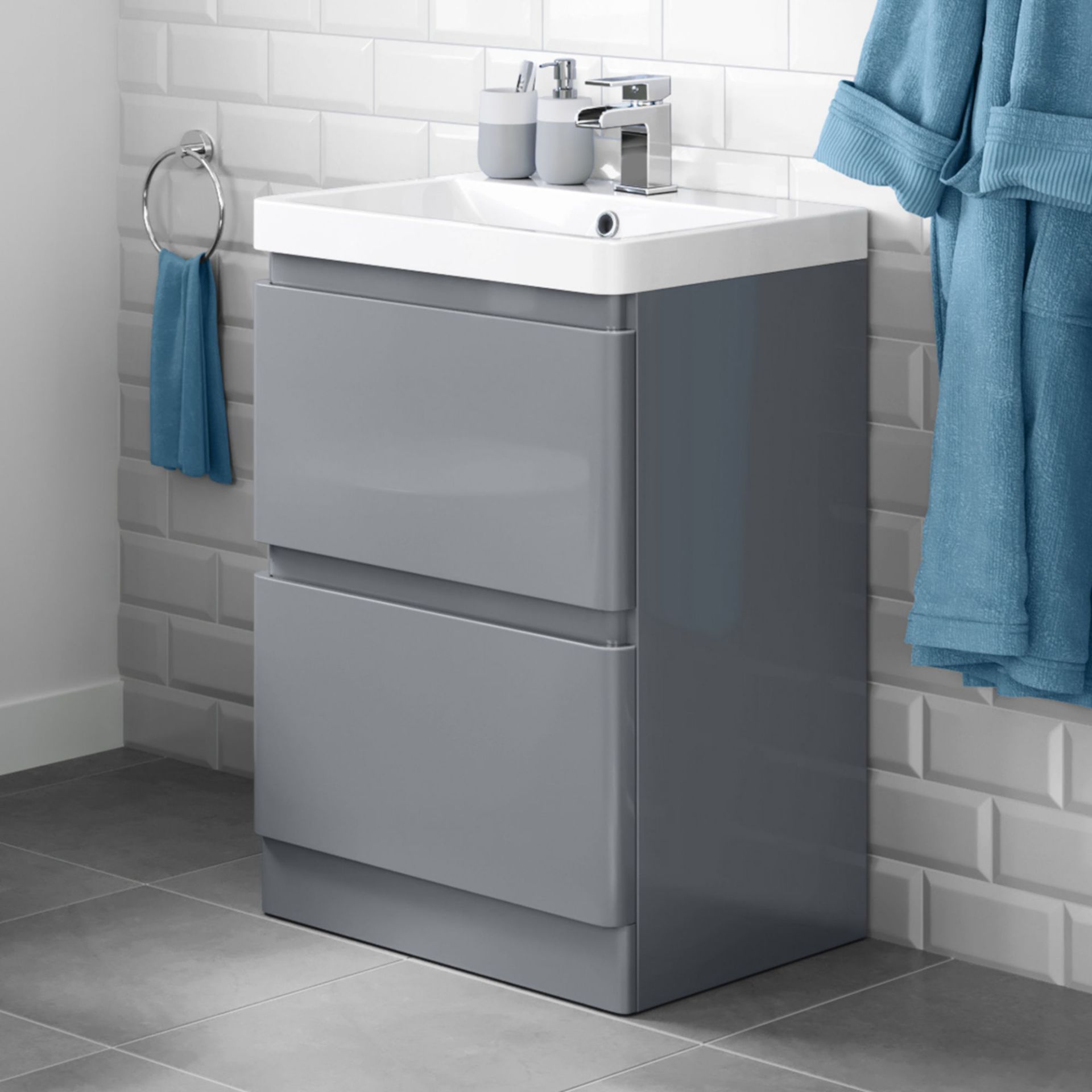 NEW & BOXED 600mm Denver Gloss Grey Built In Basin Drawer Unit - Floor ...