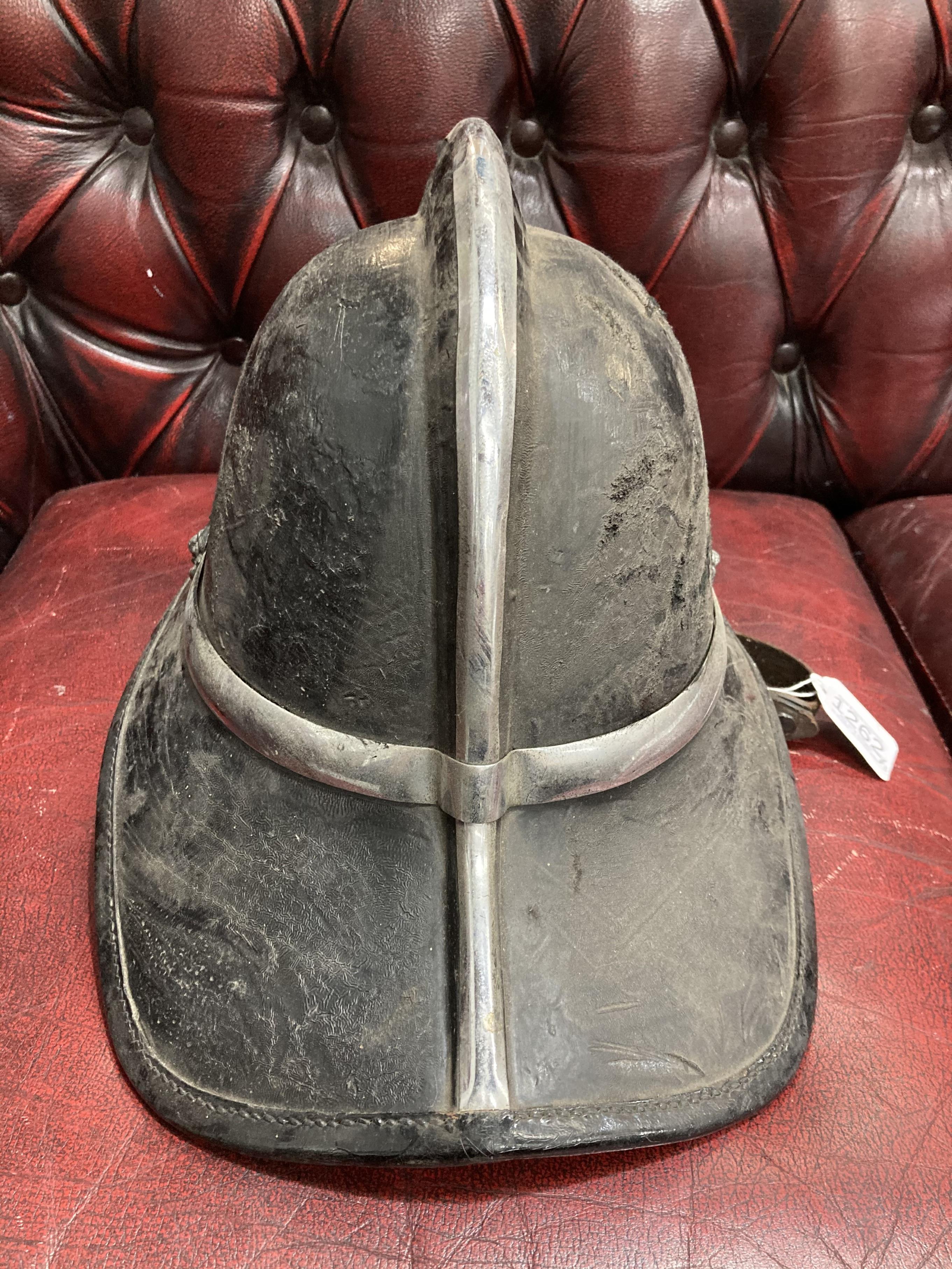 ~ A PRE-1953 SENIOR POLICE OFFICER'S PEAKED CAP OF ESSEX CONSTABULARLY ...