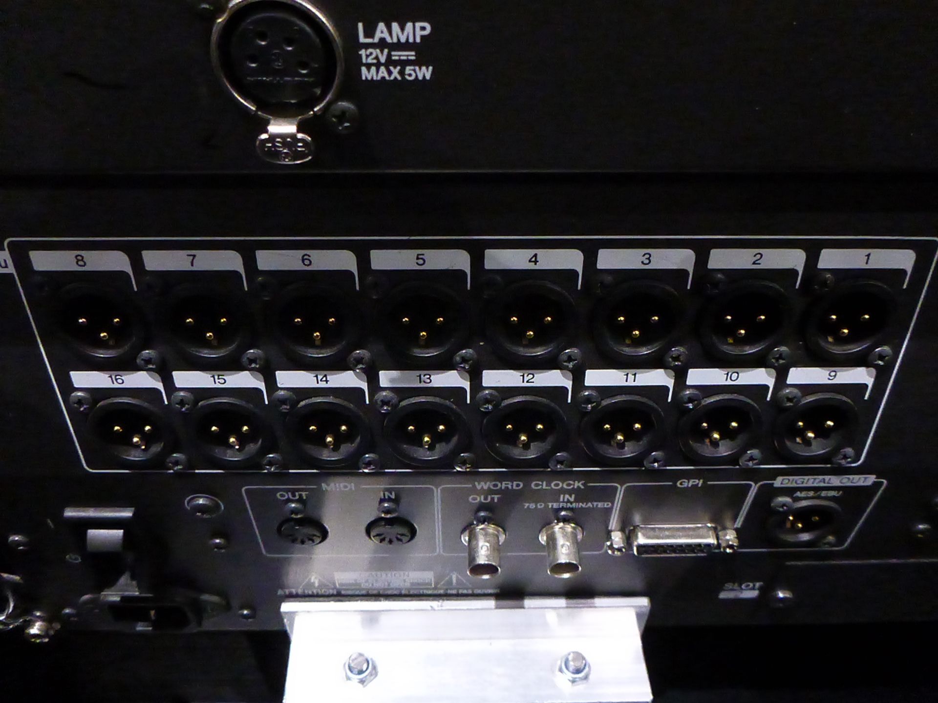 Yamaha QL5 Digital Audio Mixing Desk, S/N C121EAUZ01001, In flight case