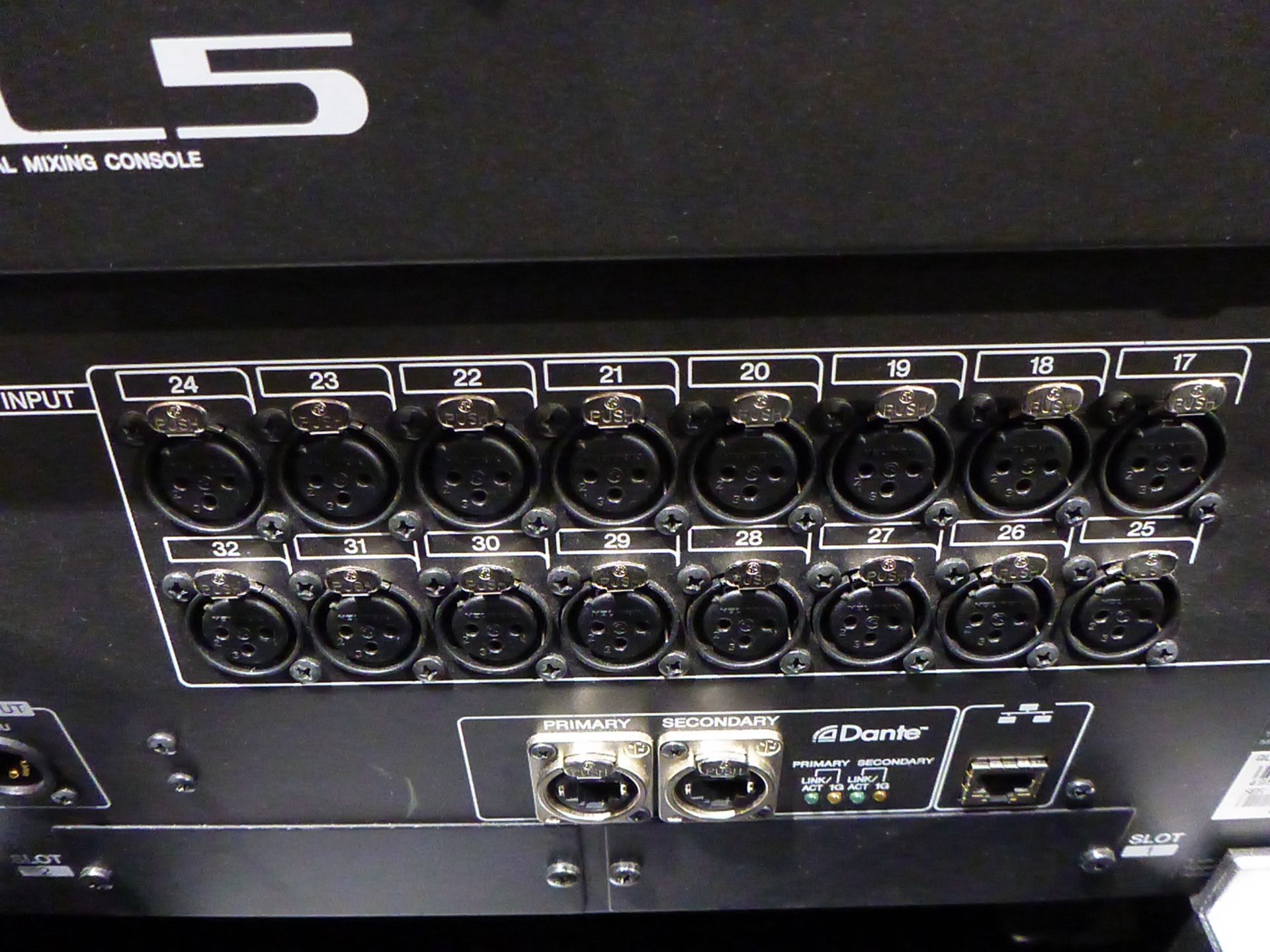 Yamaha QL5 Digital Audio Mixing Desk, S/N C121EAUZ01001, In flight case