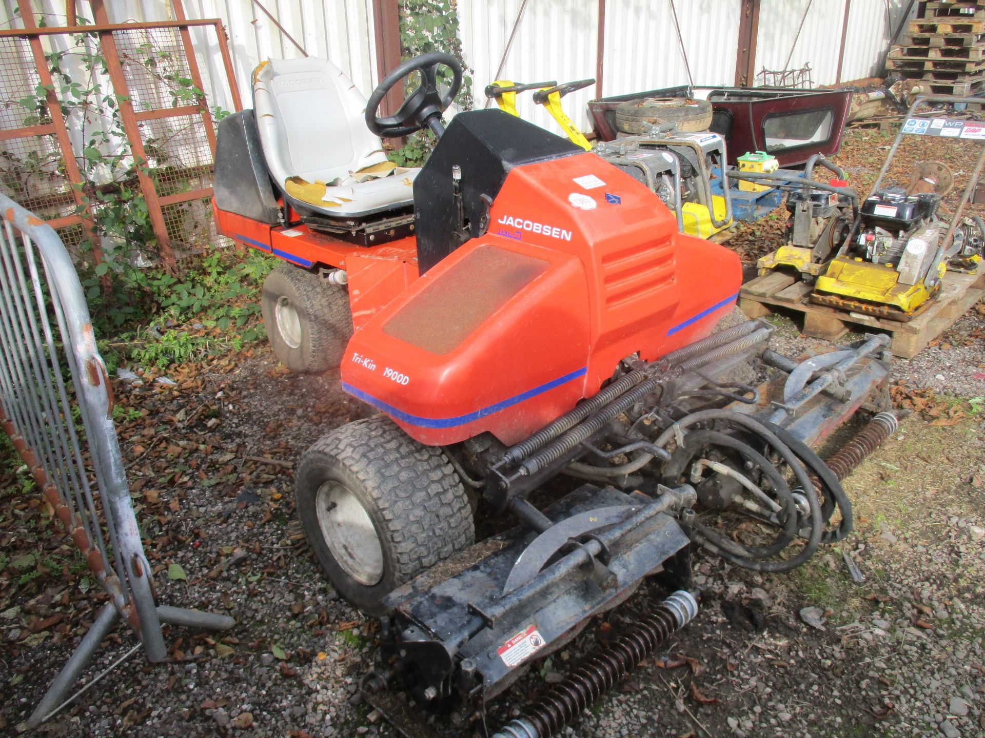 JACOBSON TRI-KING 1900D MOWER Item Location: Husseys, Exeter, Devon ...
