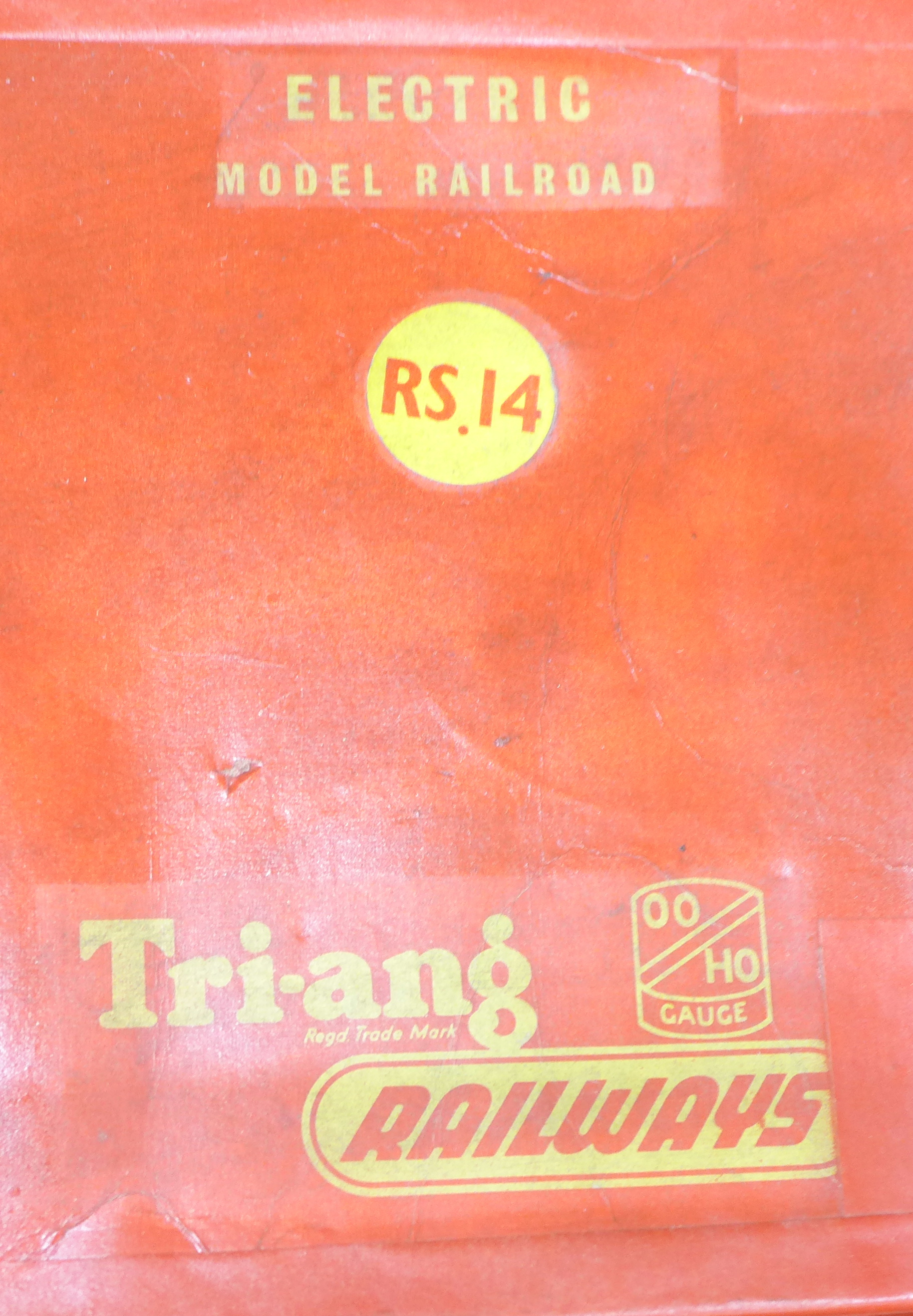 A Tri-ang OO gauge RS14 Trans-Continental train set, boxed, box a/f