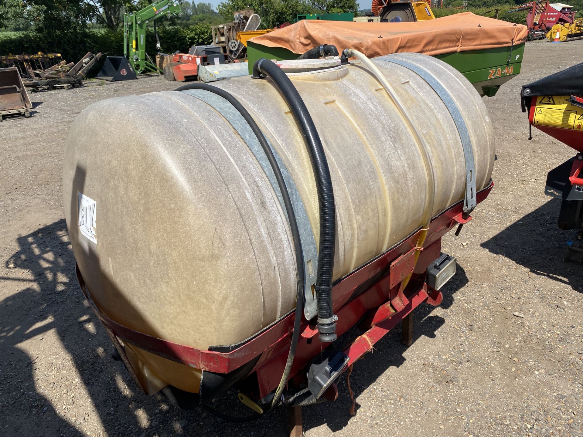 Lely 1000L front mouted sprayer tank. With hydraulic transfer pump.