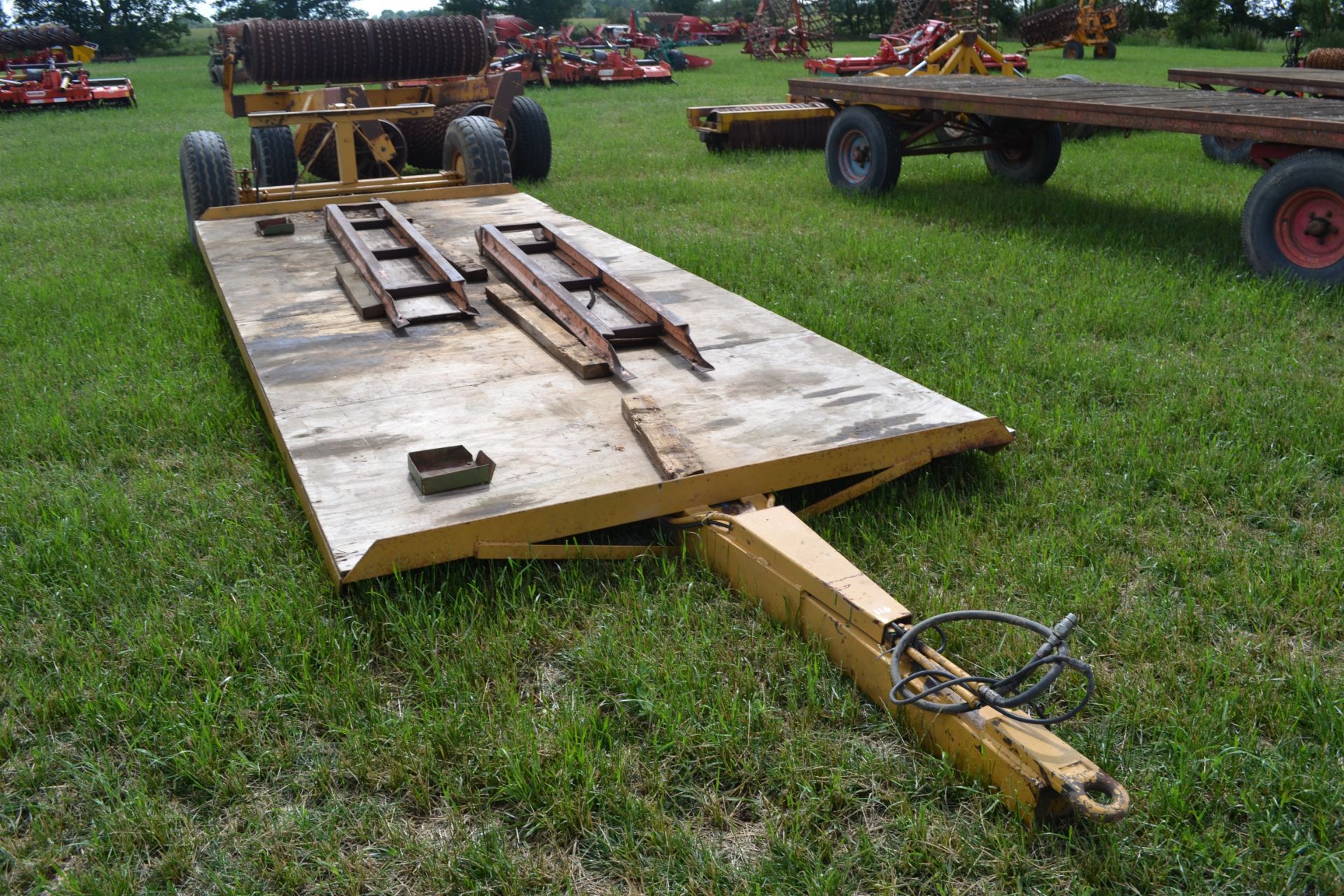 16ft x 7ft single axle low loader trailer. LH