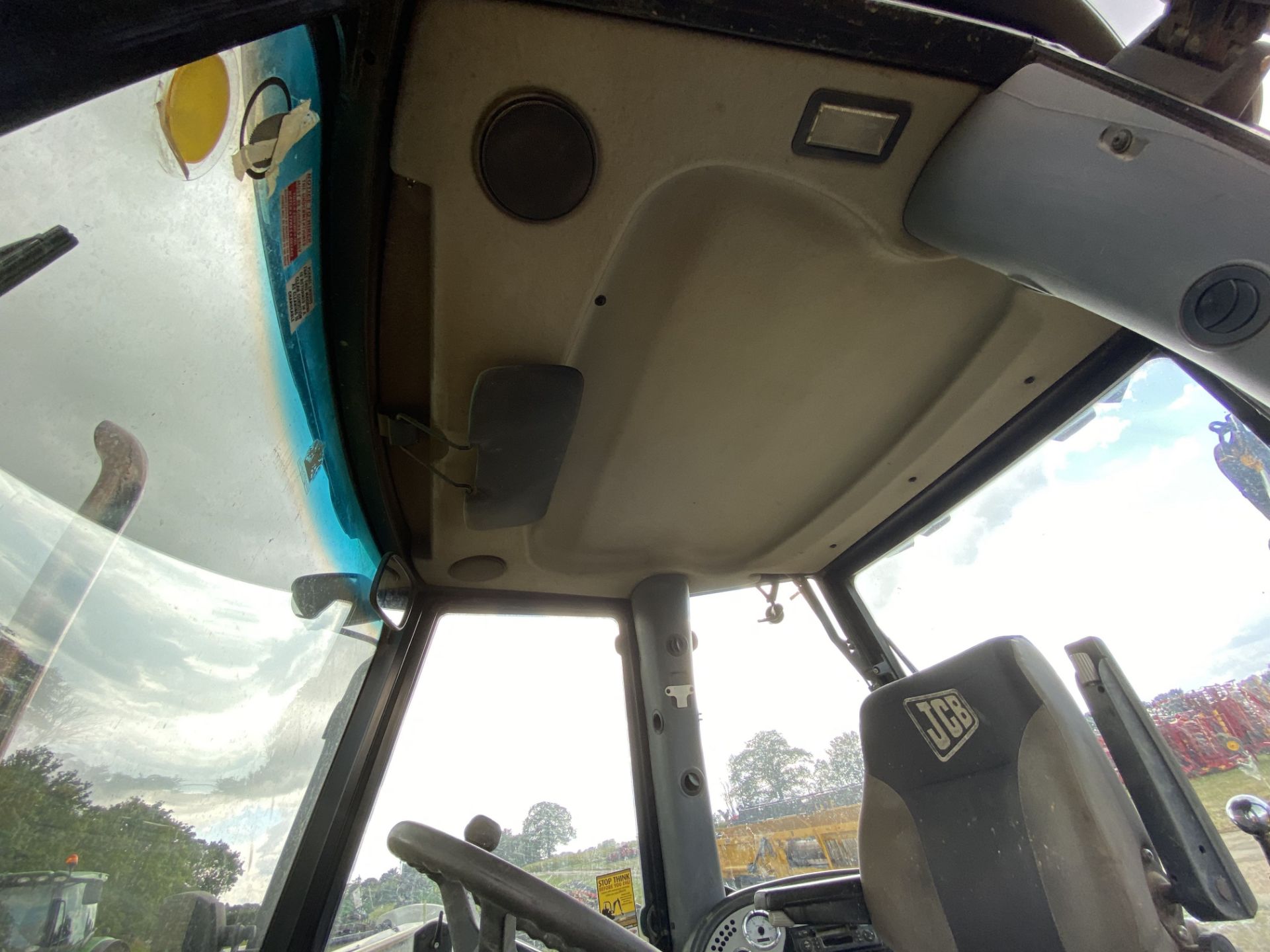 JCB 3CX Contractor 4WD backhoe loader. Registration KR05 WNP. Date of ...