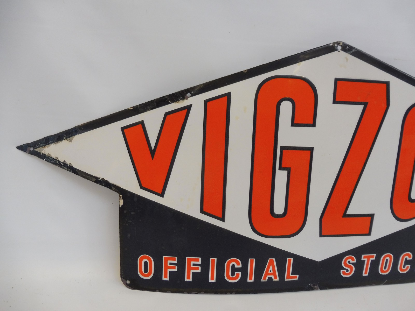 A rare Vigzol Official Stockist enamel sign, in very good condition, 41 ...