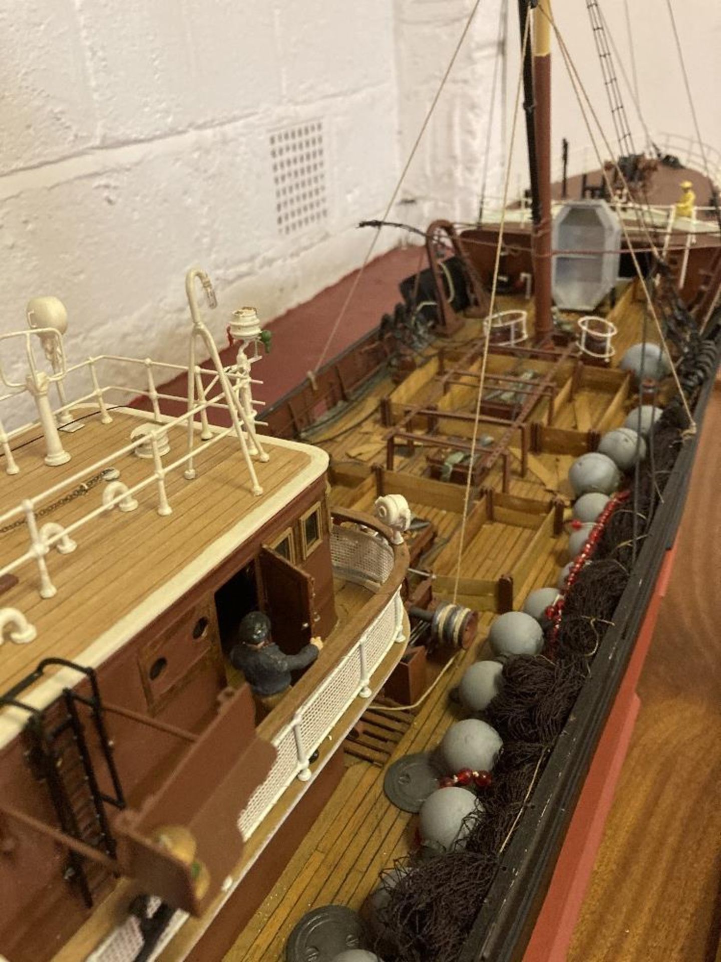 Red Falcon L04 Trawler Ship/boat/vessel 1:30 Scale Model Model; Length ...