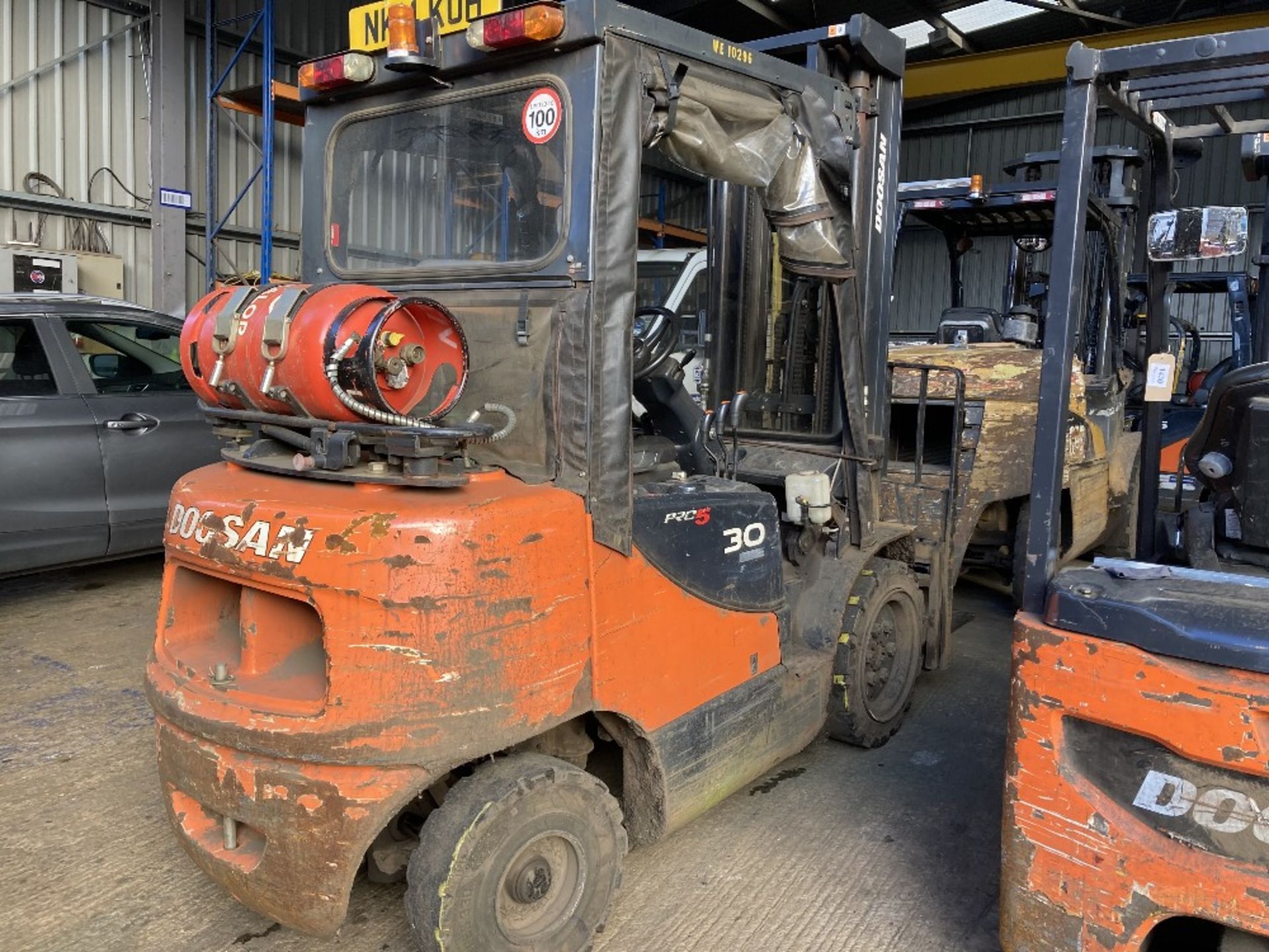 Doosan G30E-5 Gas Powered Forklift TruckSerial No. FGA09-1710-02643 ...
