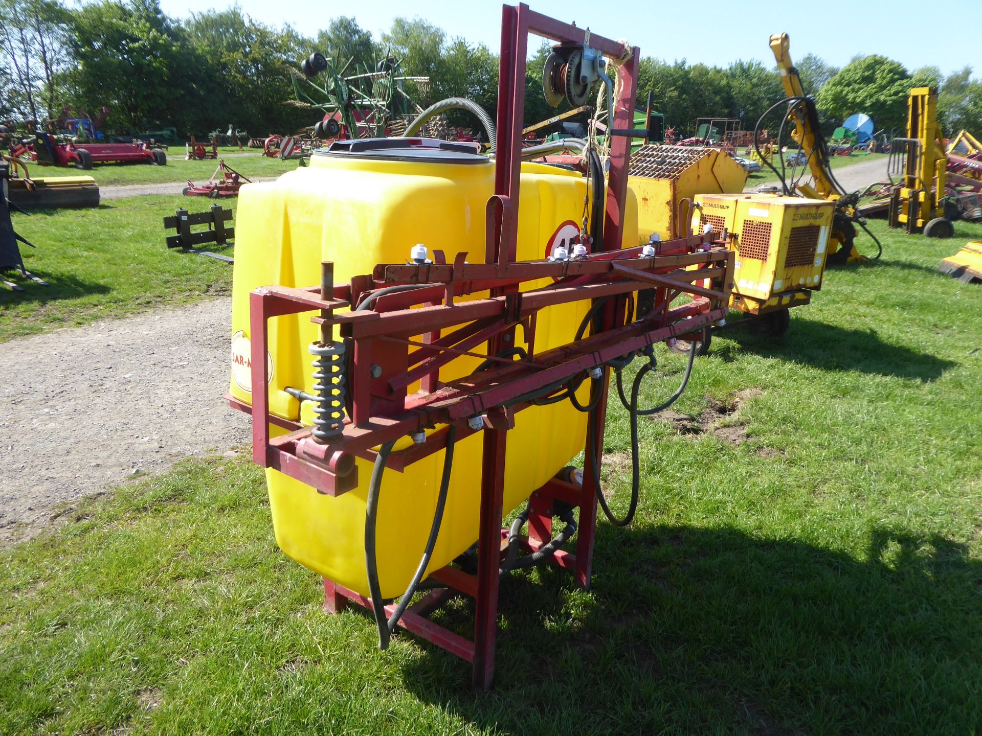 Jarmet crop sprayer, 600 Ltr