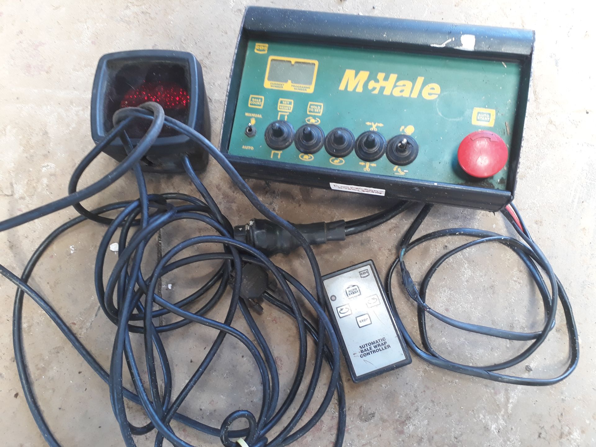 McHale 991 LBER round bale wrapper with remote and control box, 1998