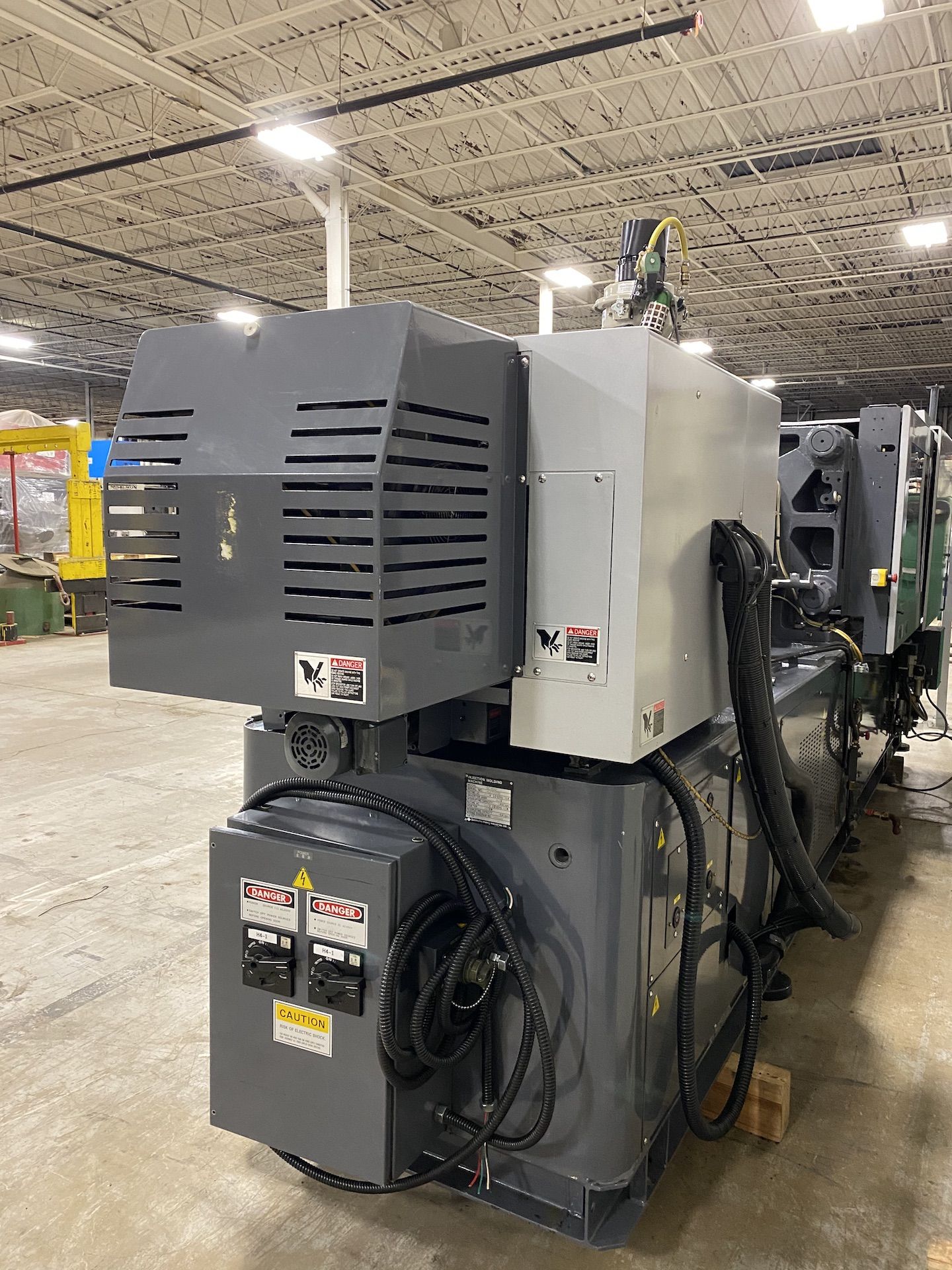 Sumitomo SE180D, 198 Ton All Electric Injection Press, New in 2005 ...