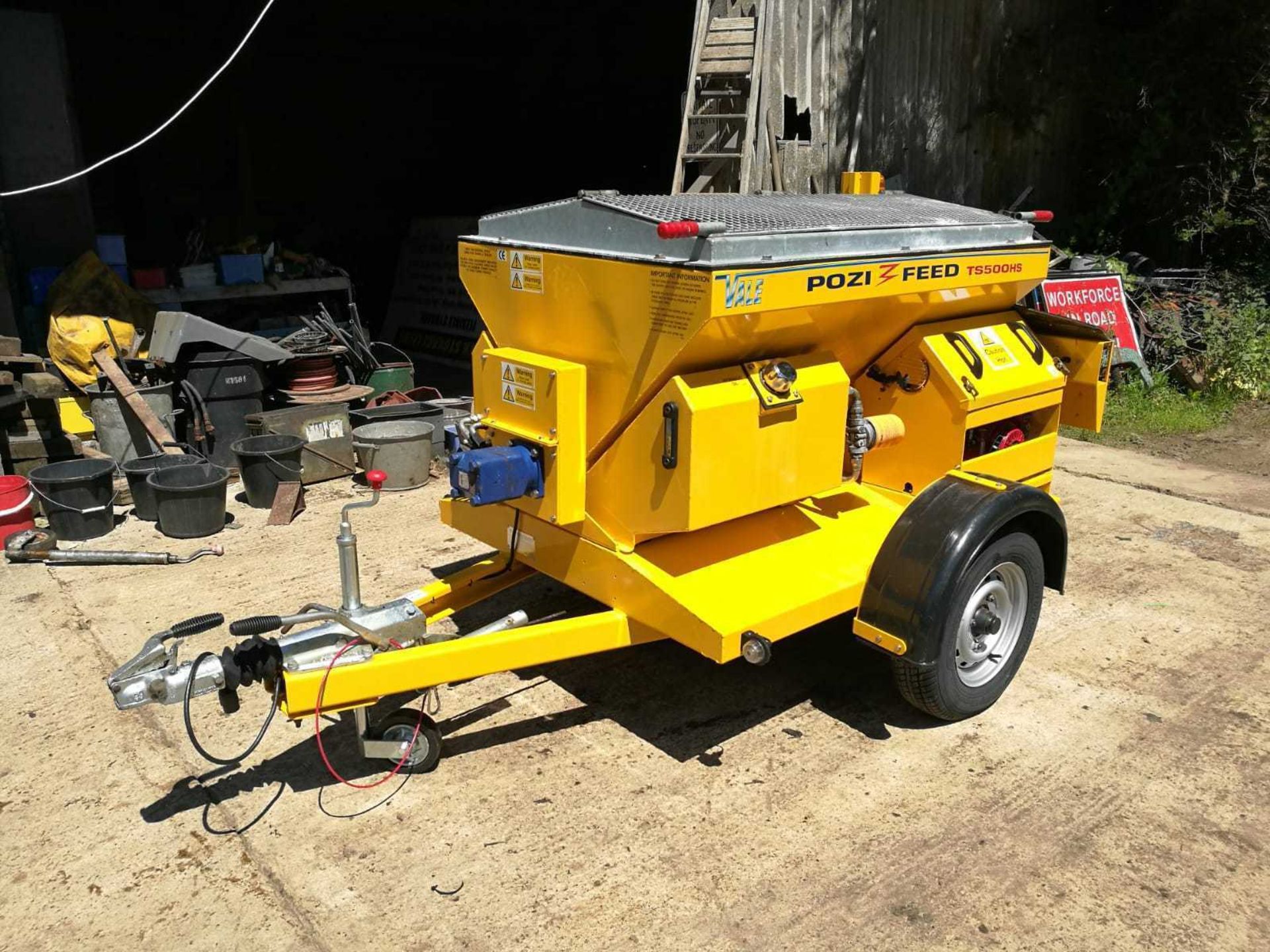 MA - VALE POZI FEED TS500HS GRITTING TRAILER, SINGLE AXLE, 1300 GTW ...