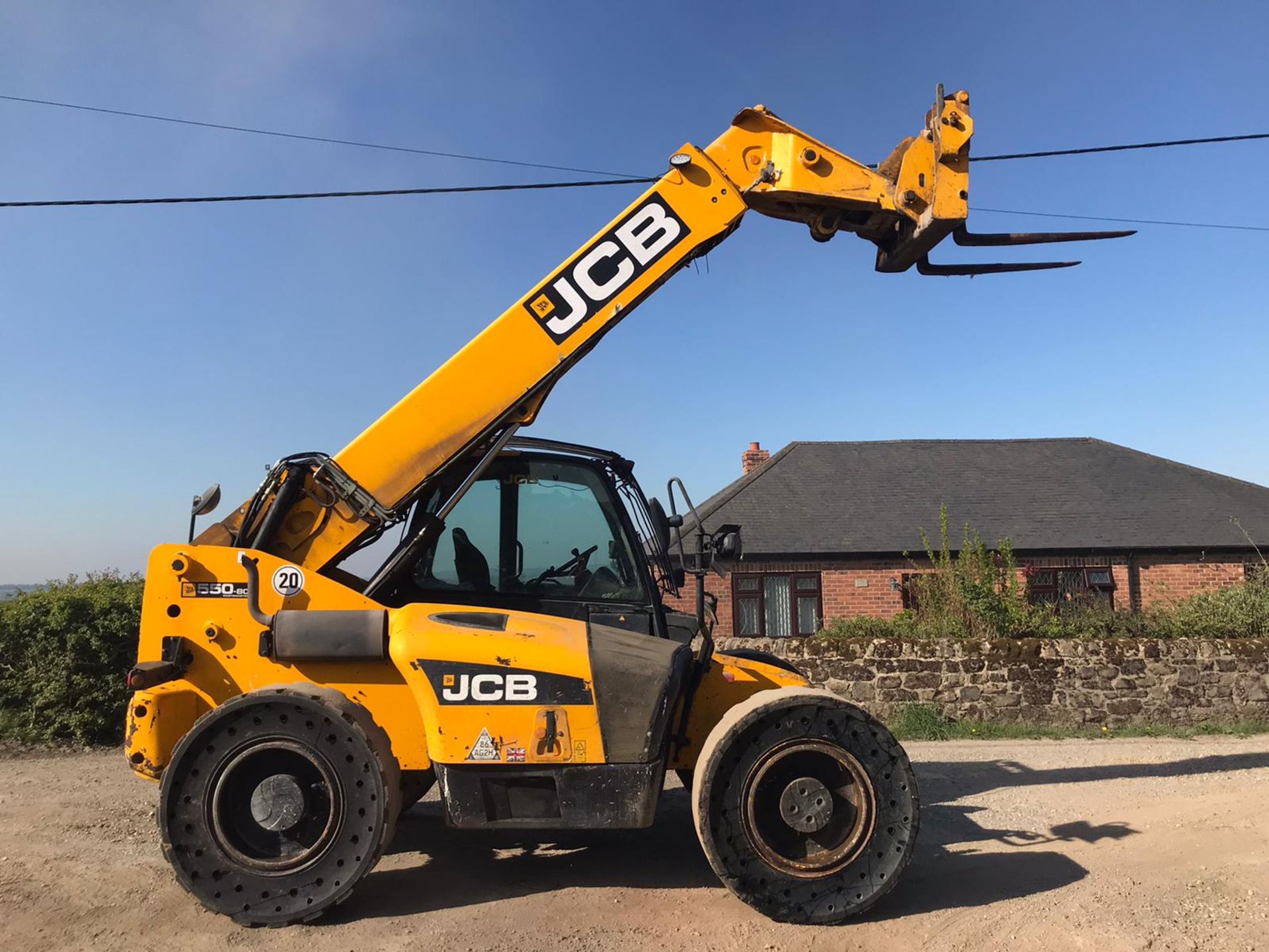 DS - 2012 JCB 550-80 WASTEMASTER TELEHANDLER, RUNS, DRIVES AND LIFTS ...
