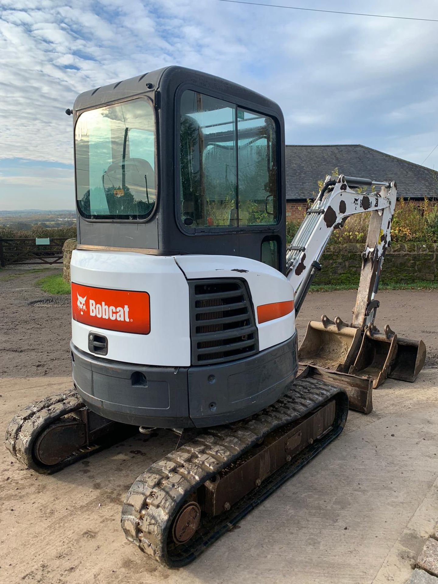 DS - 2012 BOBCAT E26 RUBBER TRACKED CRAWLER EXCAVATOR / MINI DIGGER ...