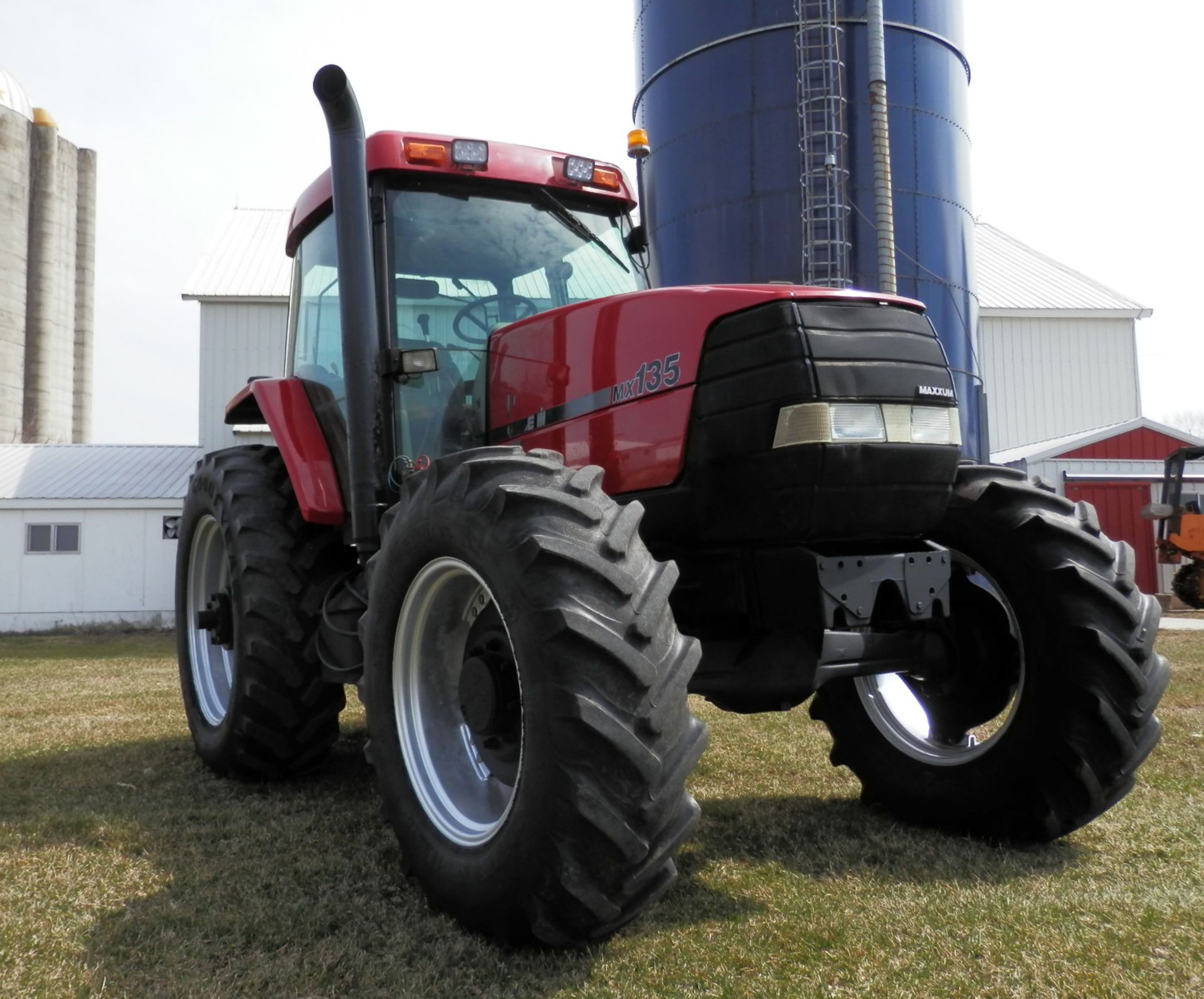 CIH MX 135 Maxxum MFWD Cab Tractor, 4-range partial PS, Triple Remotes ...