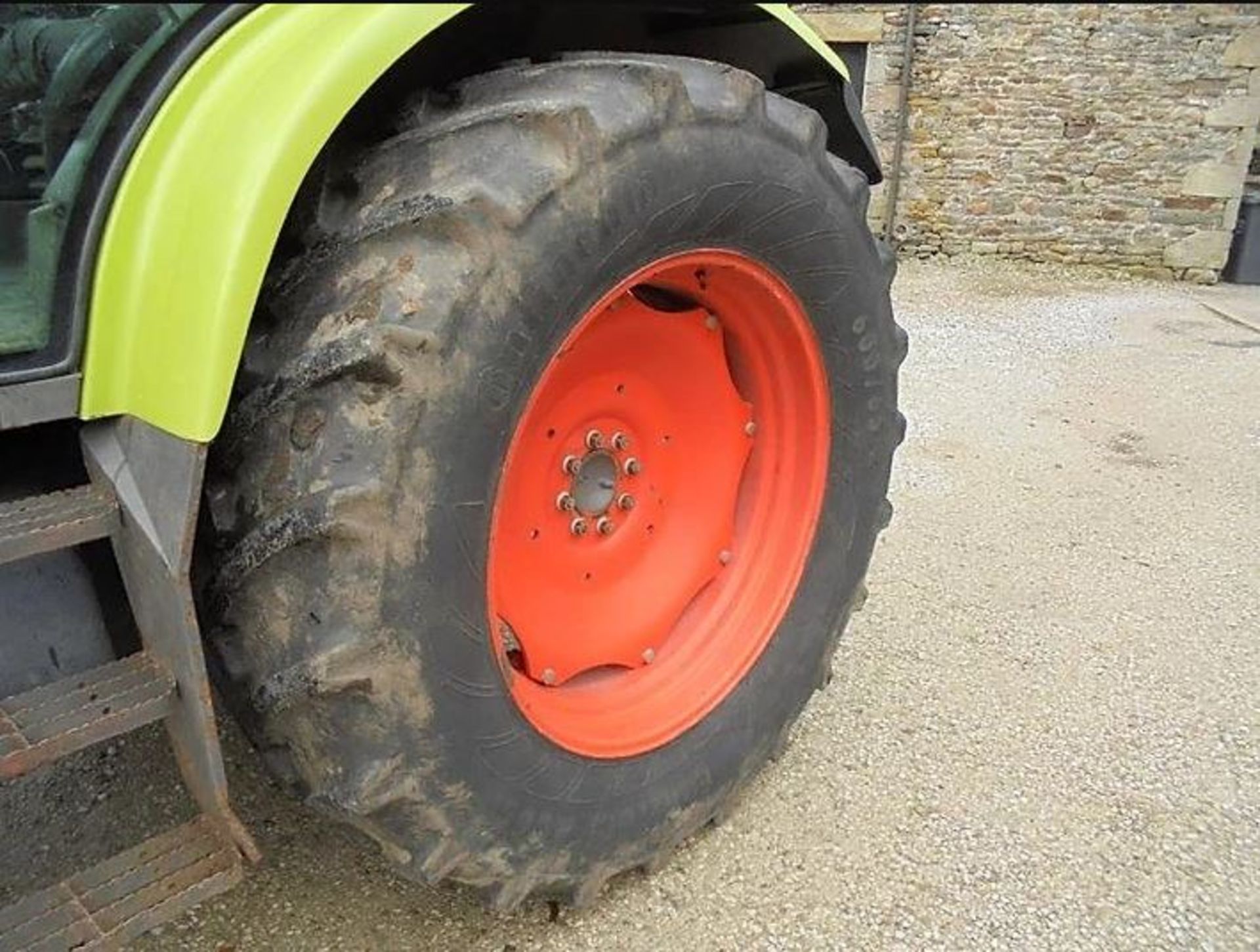 2006 Claas 697 ATZ Tractor with cab suspension and front linkage 114HP ...