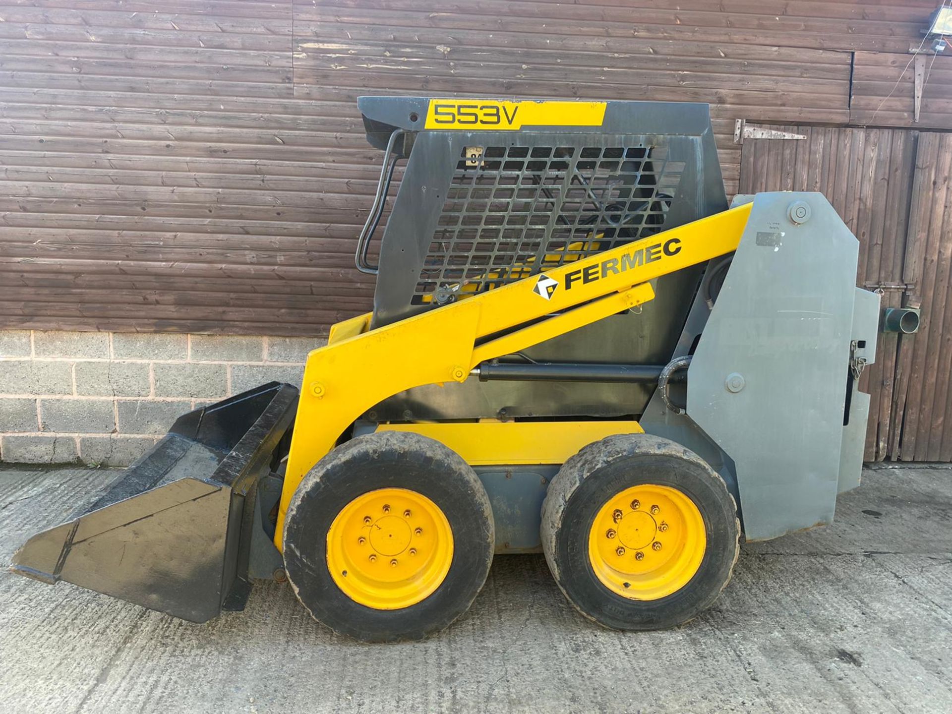 Fermec 533V Skid Steer Loader Hours: 2580 Perkins Diesel engine Starts ...
