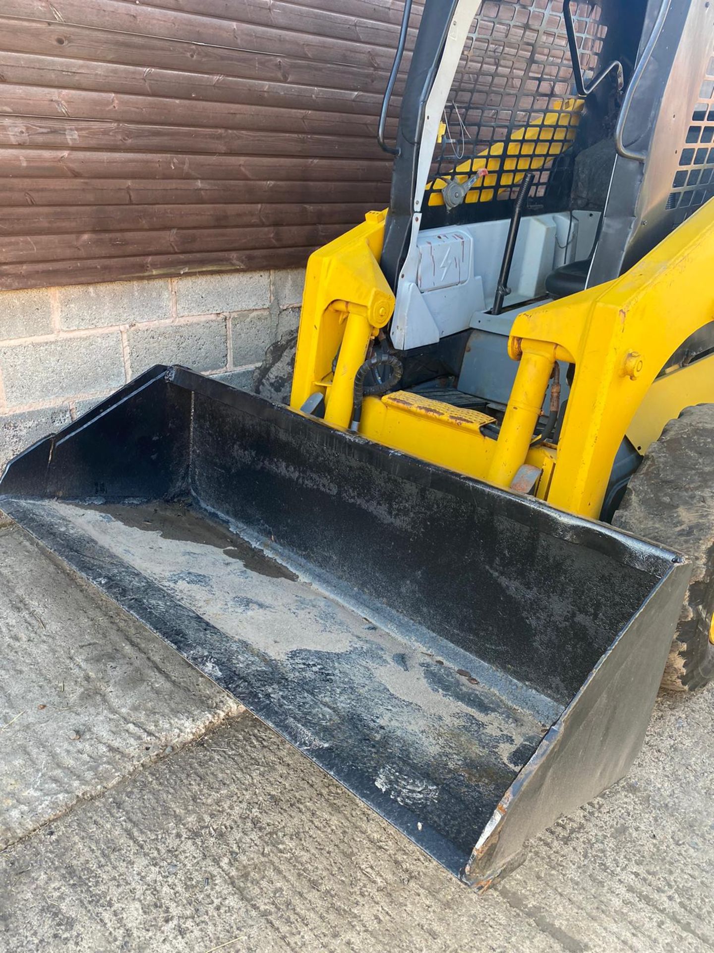 Fermec 533V Skid Steer Loader Hours: 2580 Perkins Diesel engine Starts ...