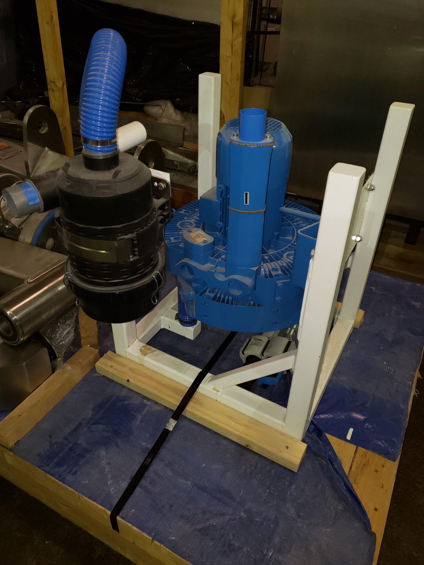 Palmatic gantry vacuum lift assist unit, model PalPharma Vac, stainless ...
