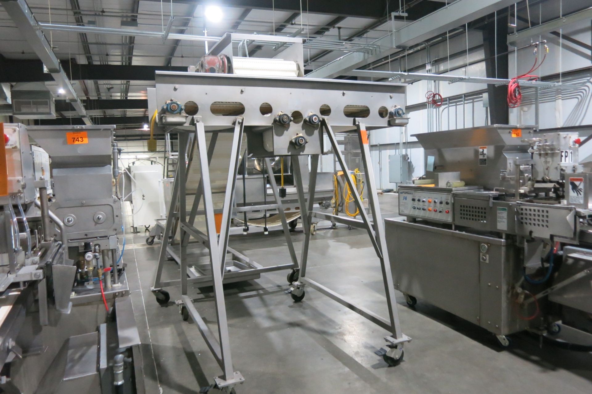 Trefenthoaler bi-directional conveyor, stainless frame, 6-1/2', 24 ...