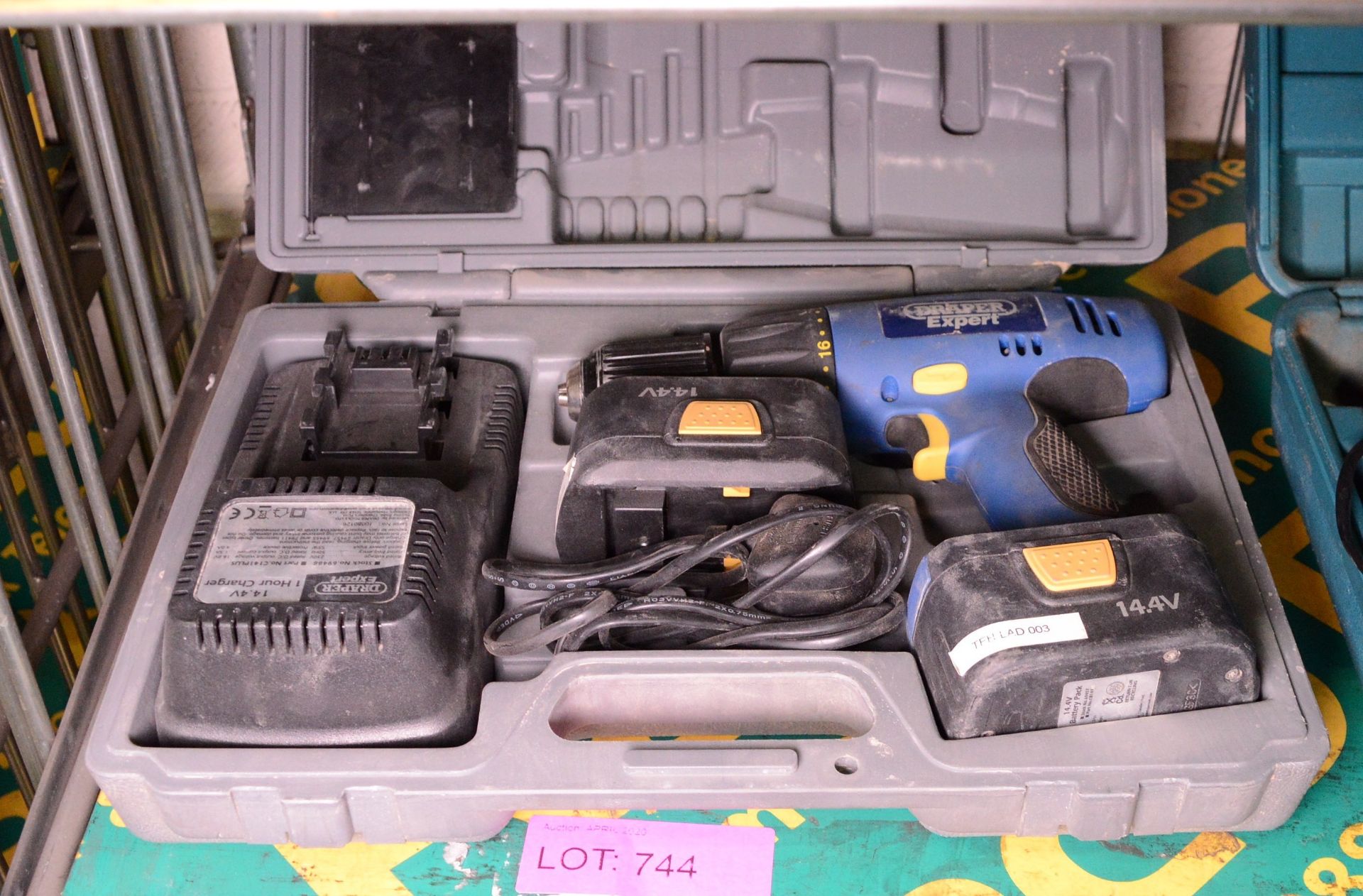 Draper Expert 14.4V Cordless Combi Drill 2 Battery & Charger.
