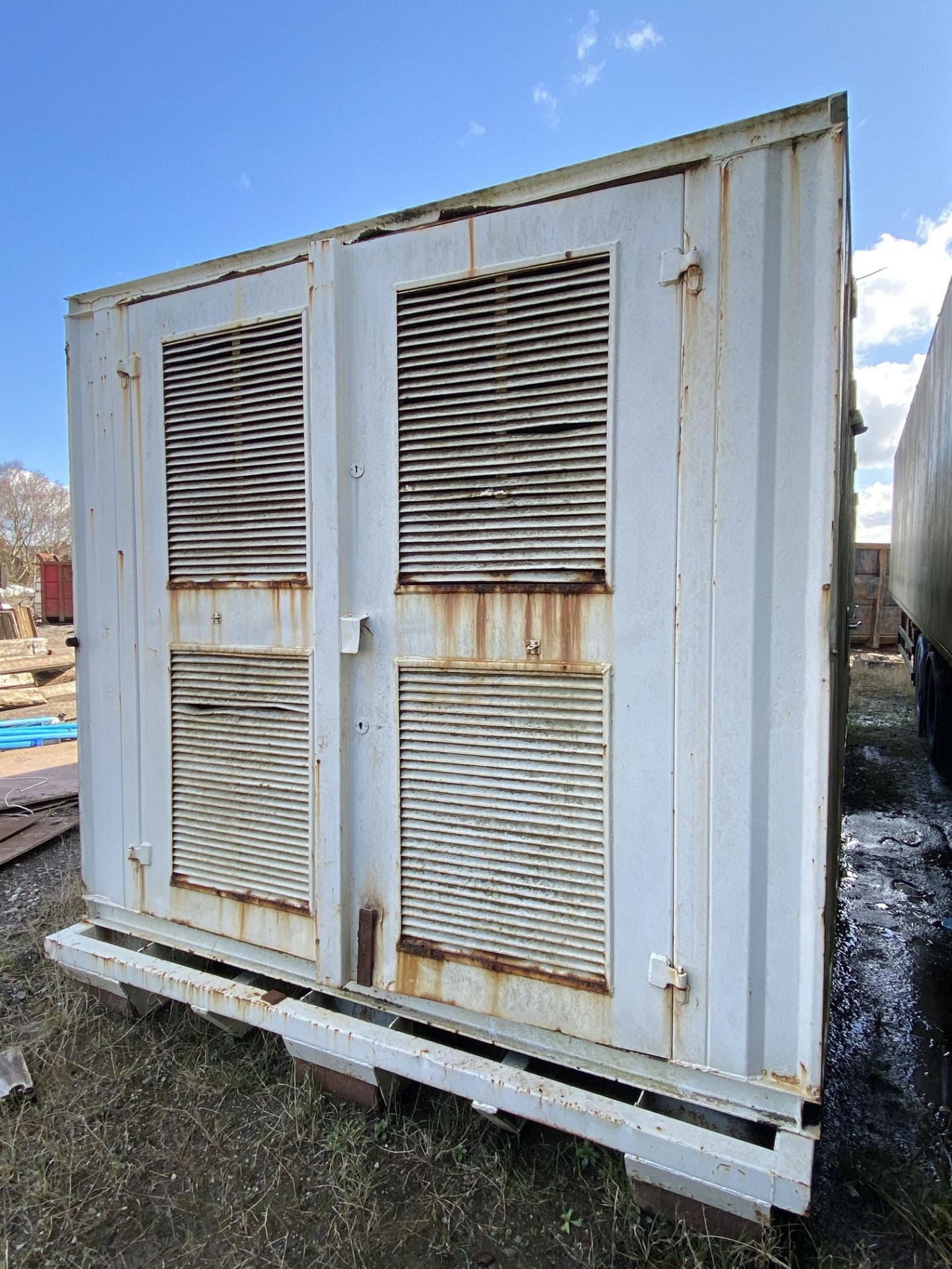 RORO PORTABLE BUILDING, with fitted Wilson P16.5P2 generator